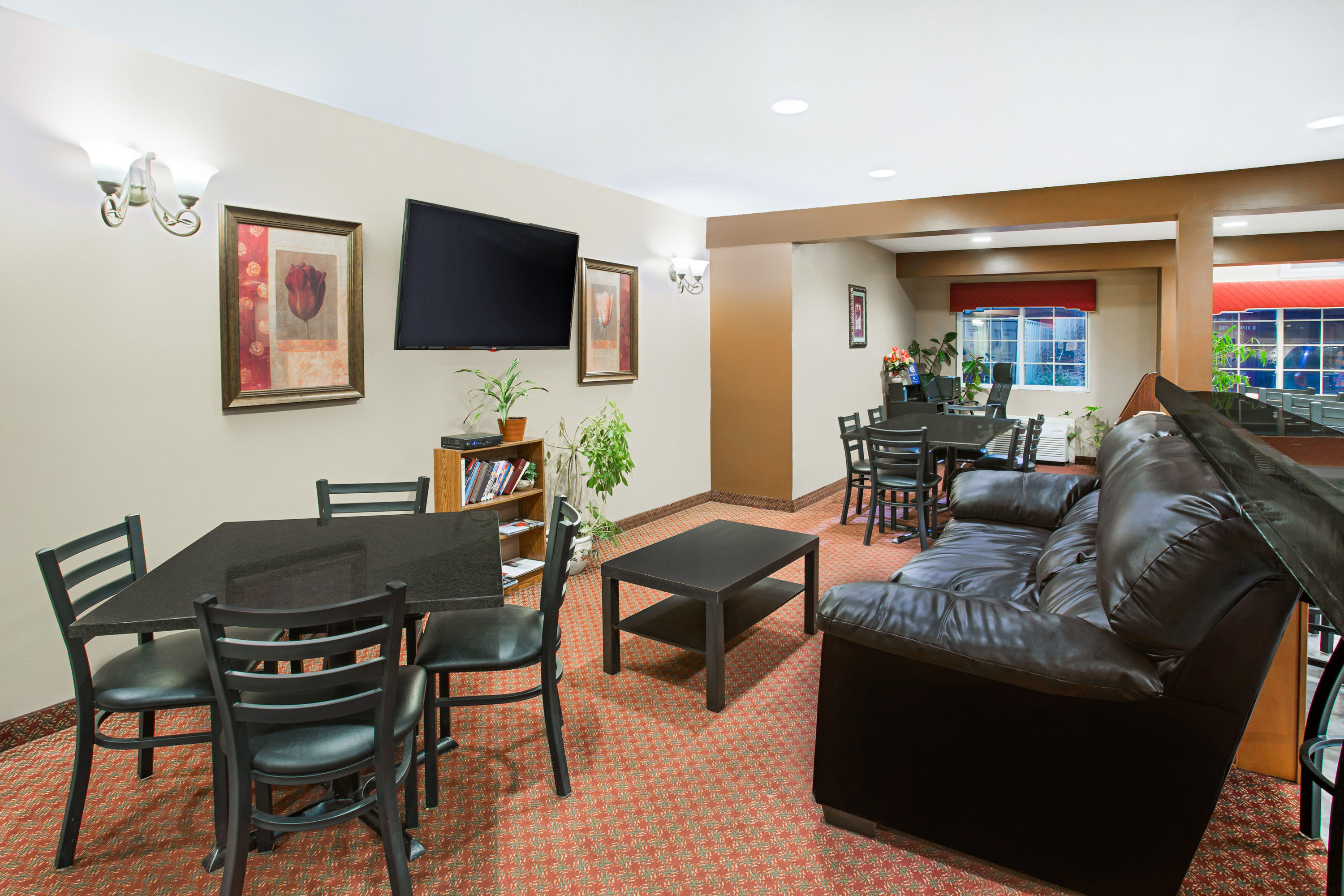 Microtel Inn & Suites by Wyndham Holland | Holland, MI Hotels