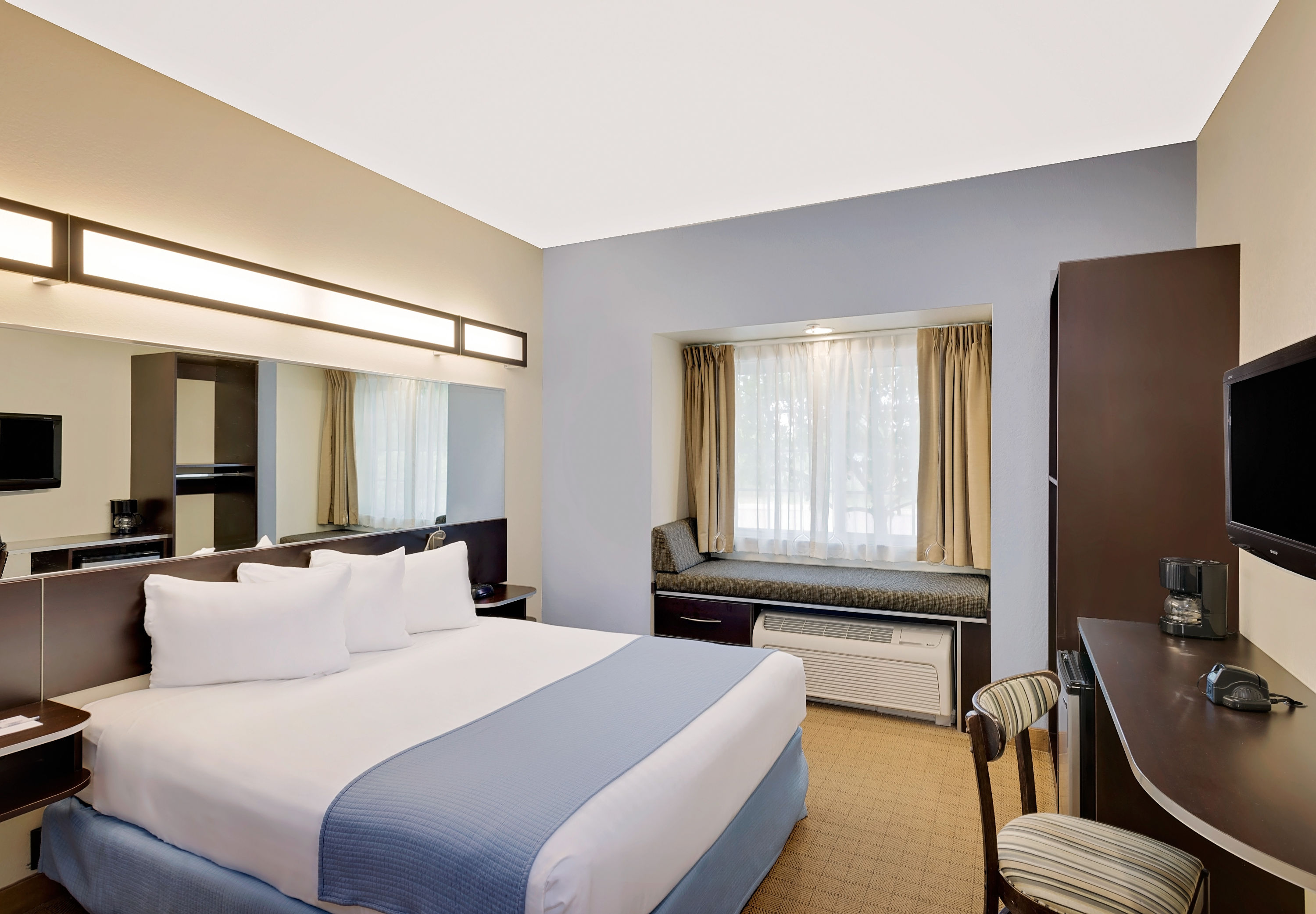 Microtel Inn & Suites by Wyndham Geneva | Geneva, NY Hotels