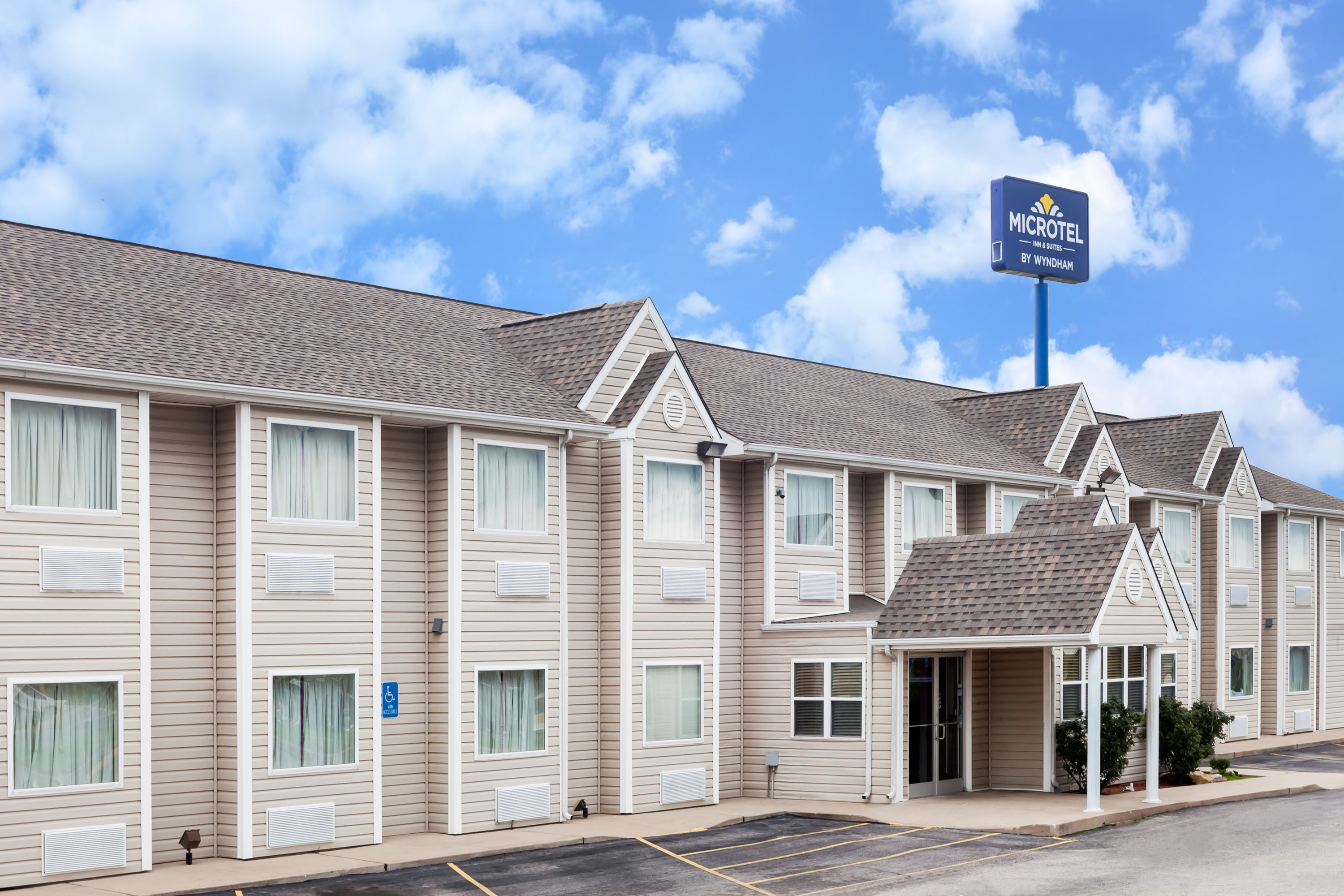 Microtel Inn & Suites by Wyndham Ardmore | Ardmore, OK Hotels