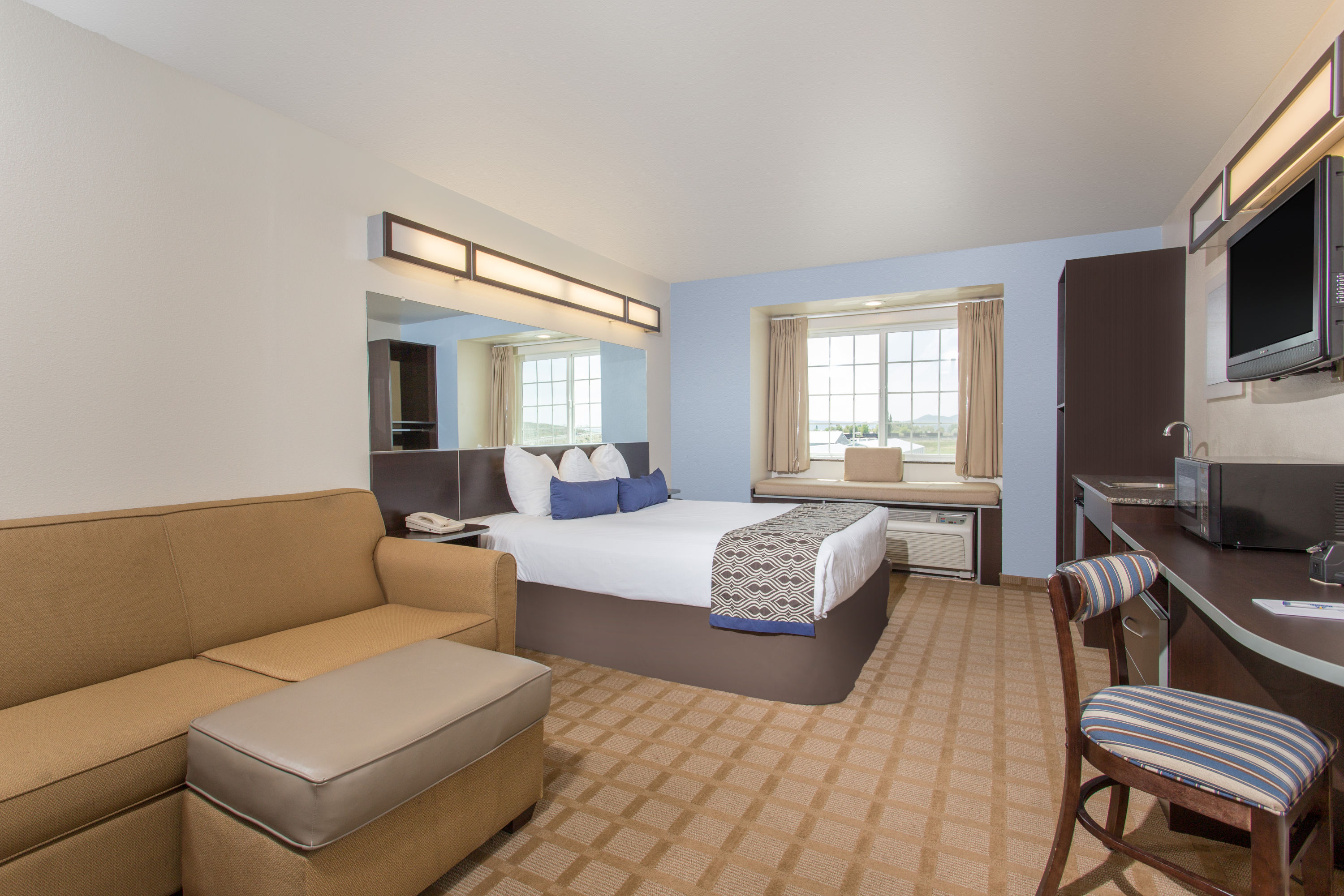 Microtel Inn & Suites by Wyndham Klamath Falls | Klamath Falls, OR Hotels