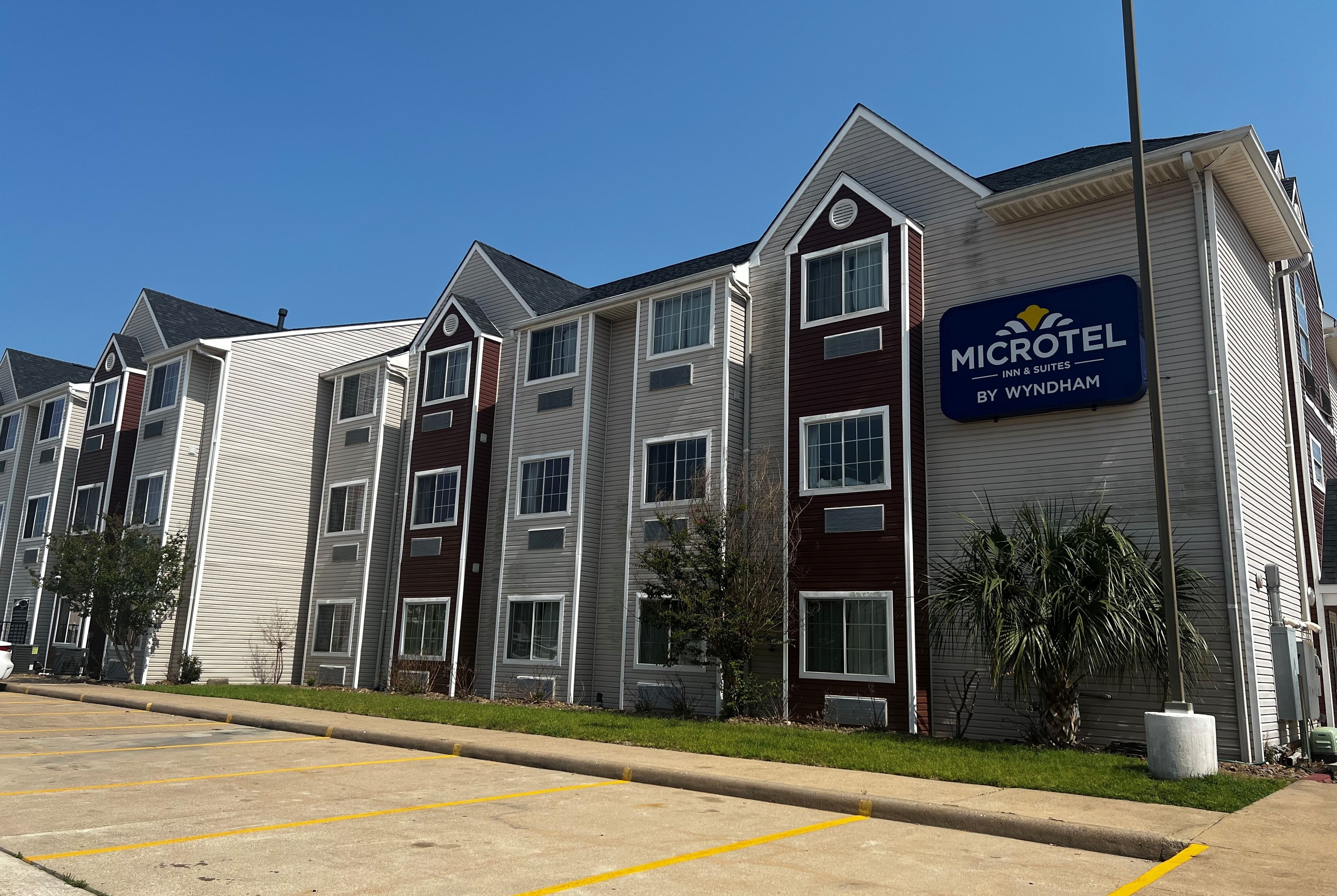 Microtel Inn & Suites by Wyndham Houston | Houston, TX Hotels