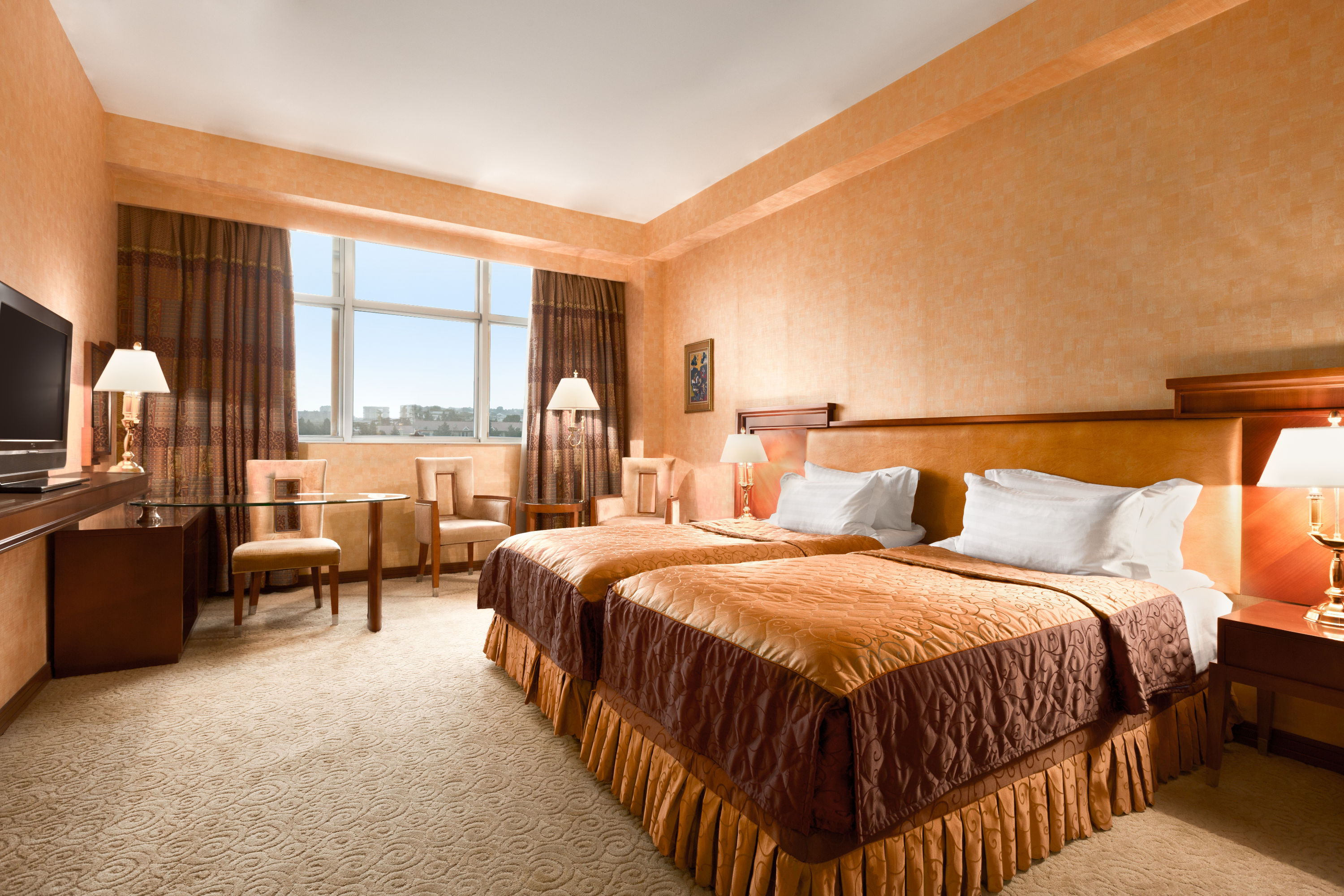 Ramada Plaza by Wyndham Gence | Gence, AZ Hotels