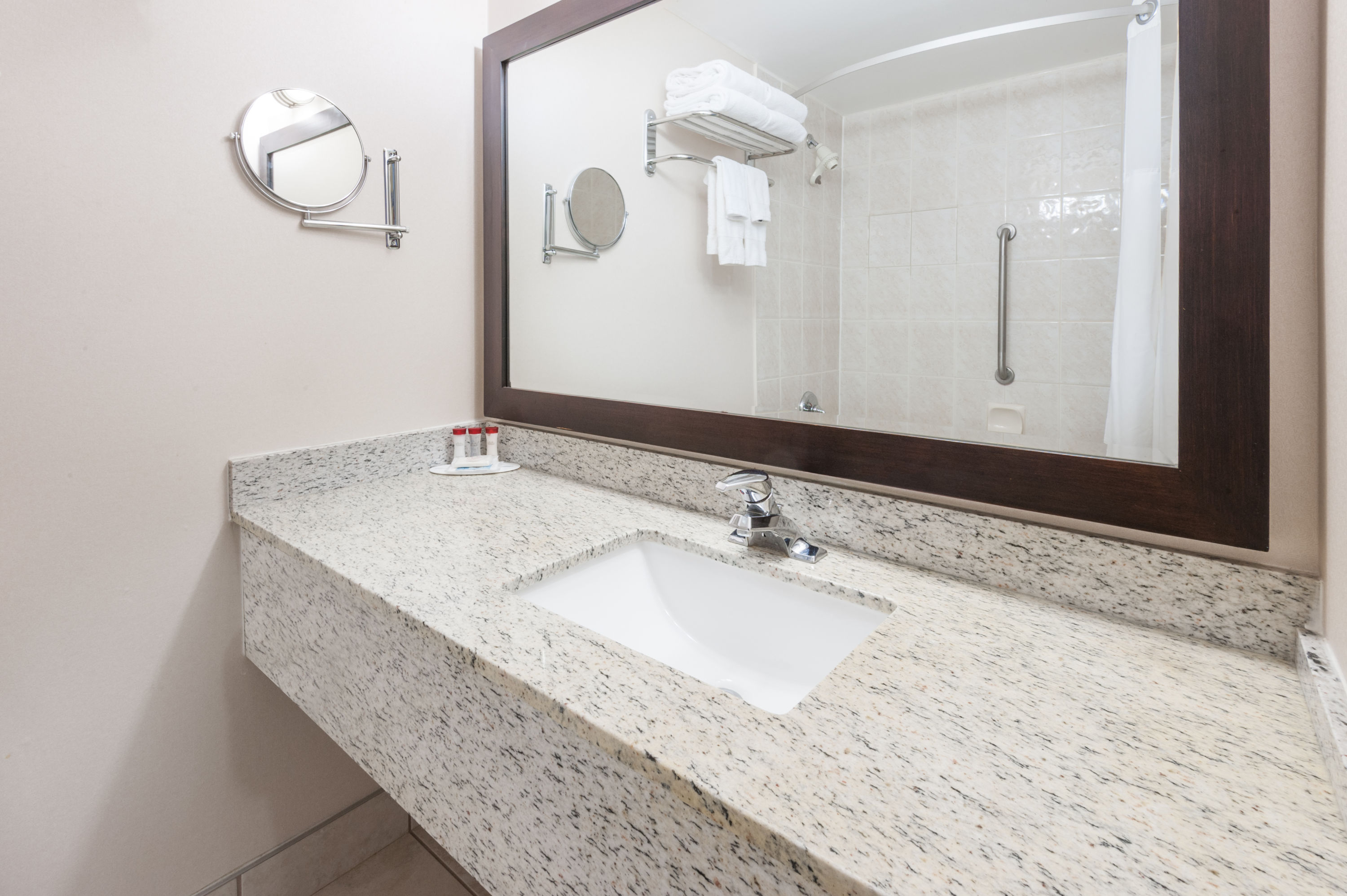 Ramada by Wyndham Edmonton South | Edmonton, AB Hotels