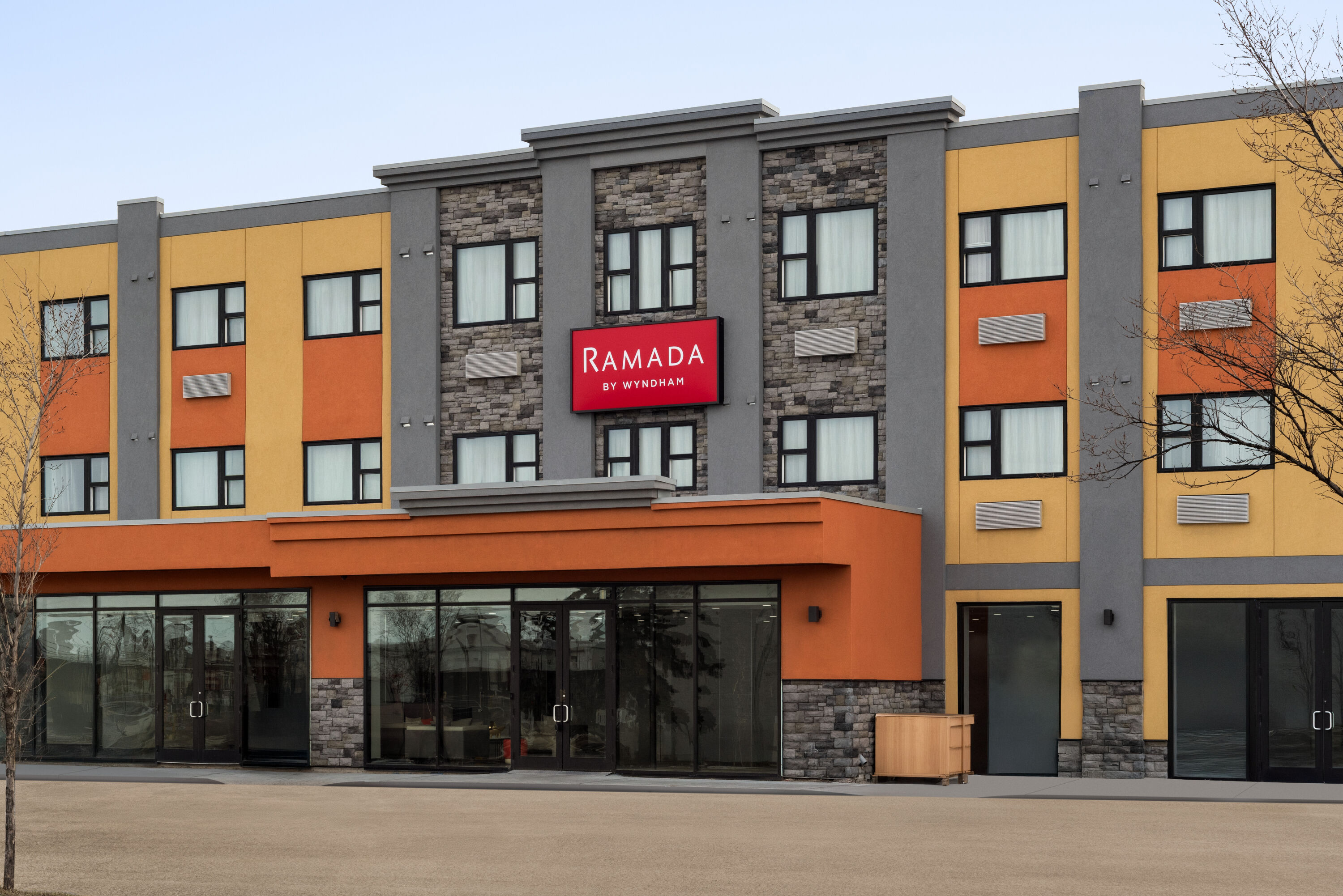 Ramada by Wyndham West Edmonton Hotel & Suites | Edmonton, AB Hotels