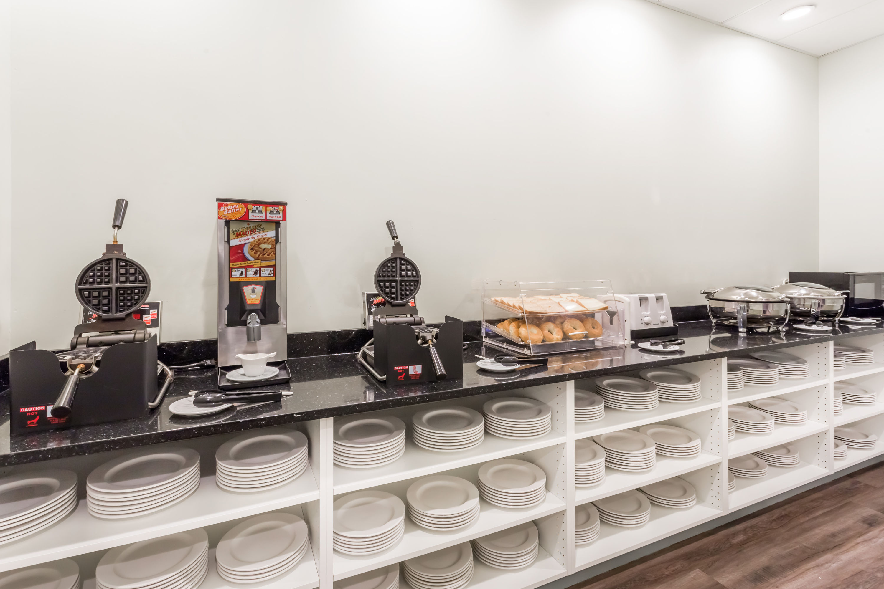 Ramada by Wyndham Hinton | Hinton, AB Hotels