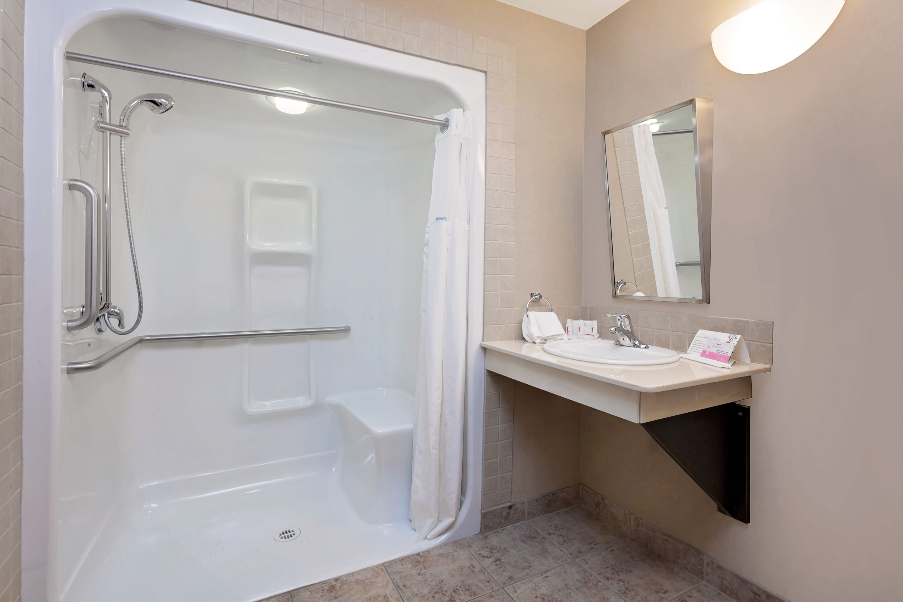 Ramada by Wyndham Stettler | Stettler, AB Hotels