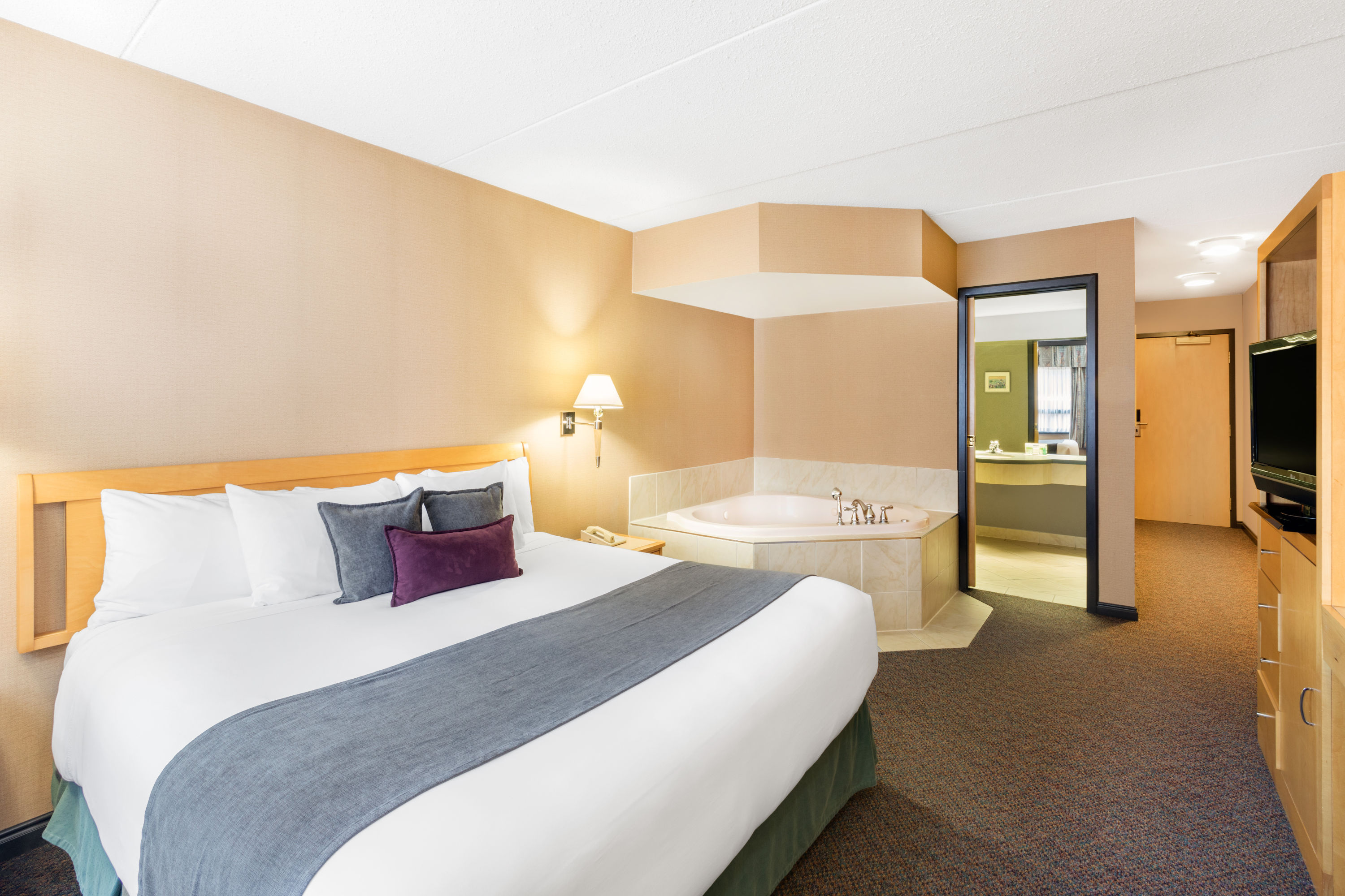 Ramada Plaza by Wyndham Prince George | Prince George, BC Hotels