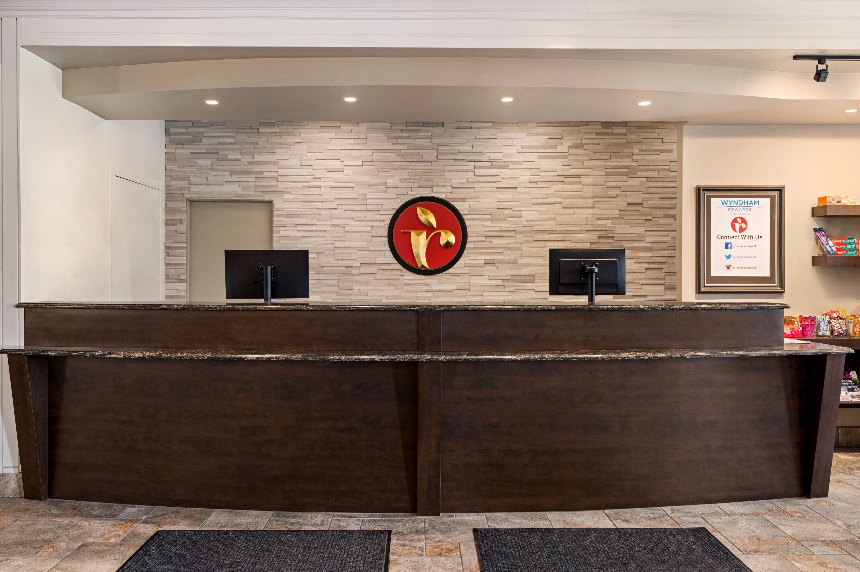 Ramada by Wyndham Cornwall | Cornwall, ON Hotels