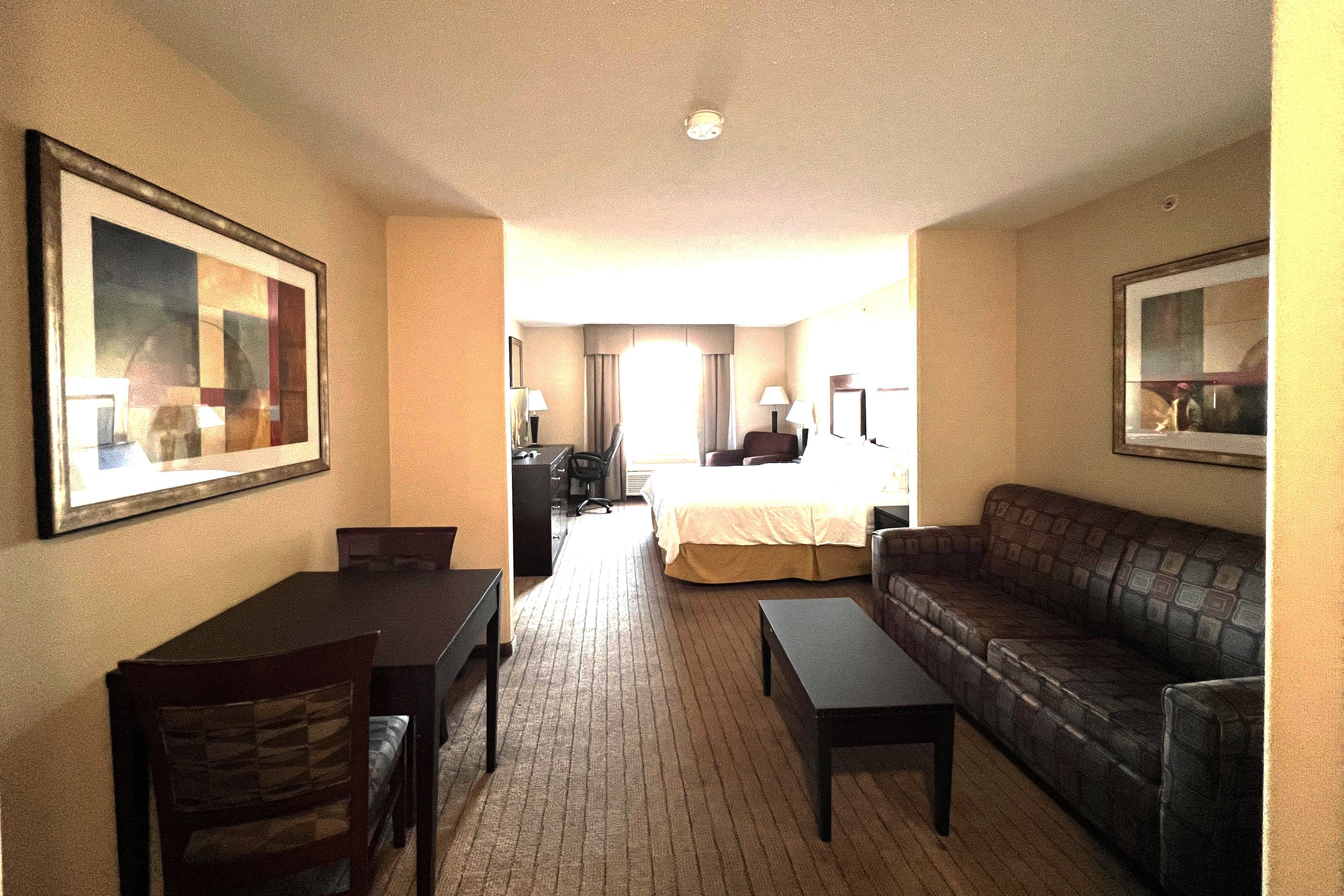 Ramada by Wyndham Prince Albert | Prince Albert, SK Hotels