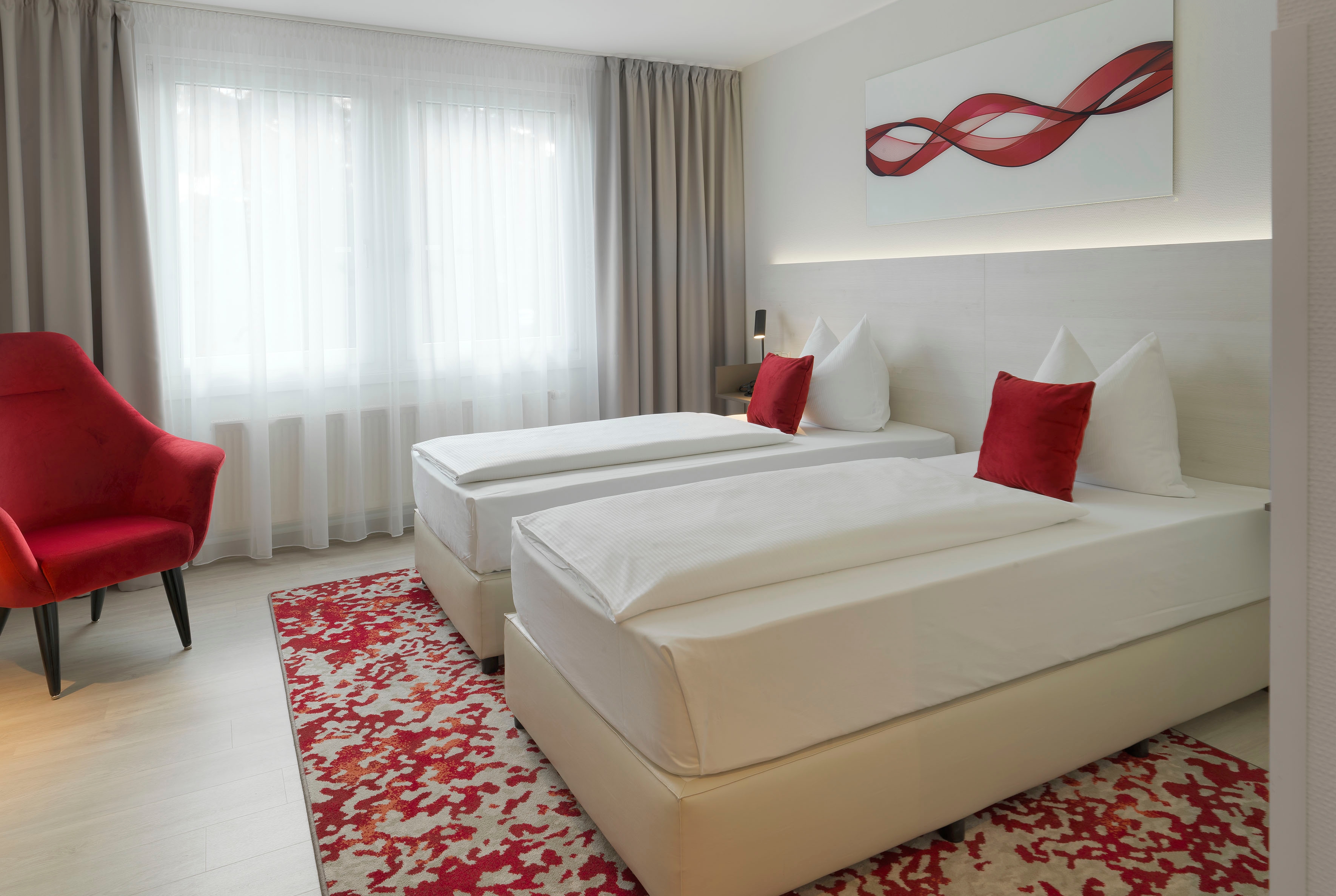 Ramada by Wyndham Dresden | Dresden, DE Hotels