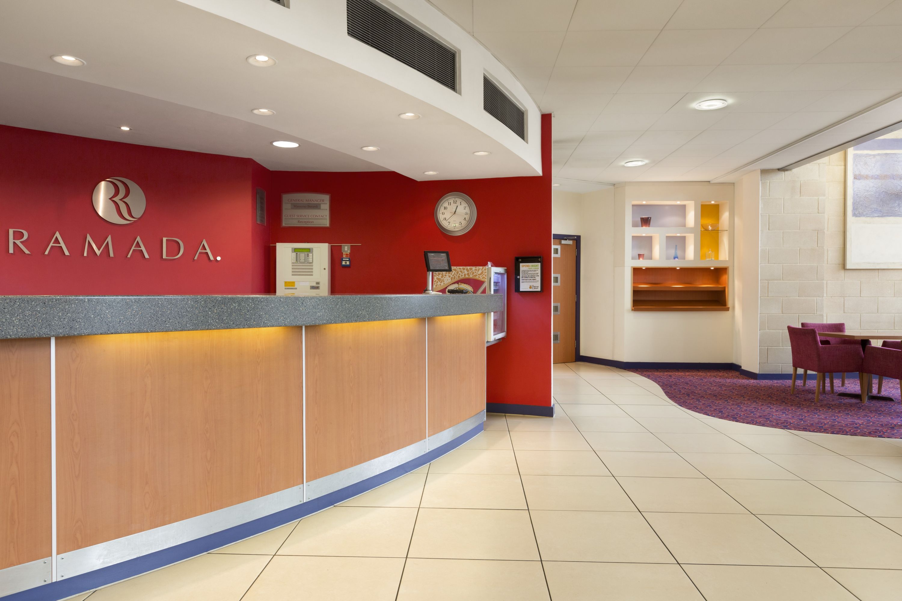 Ramada by Wyndham London North M1 | London, GB Hotels