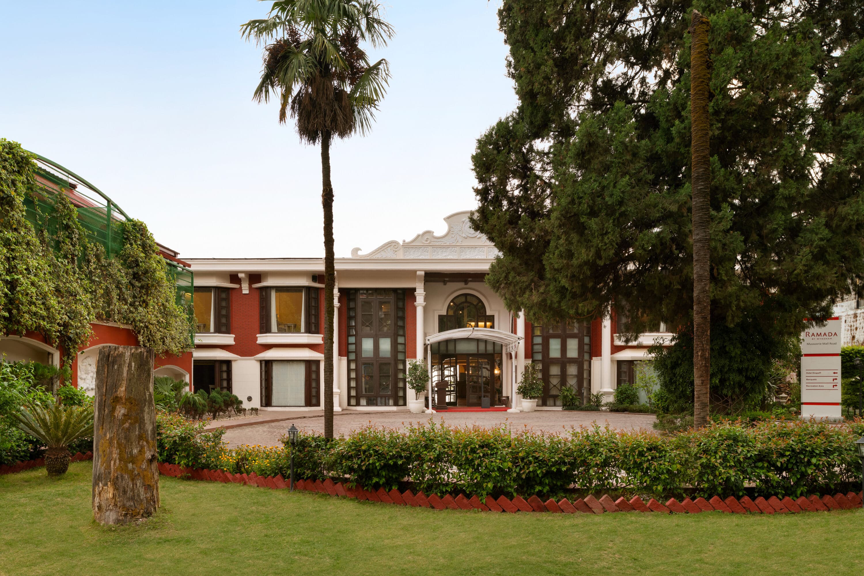 Ramada By Wyndham Mussoorie Mall Road | Mussoorie, IN Hotels