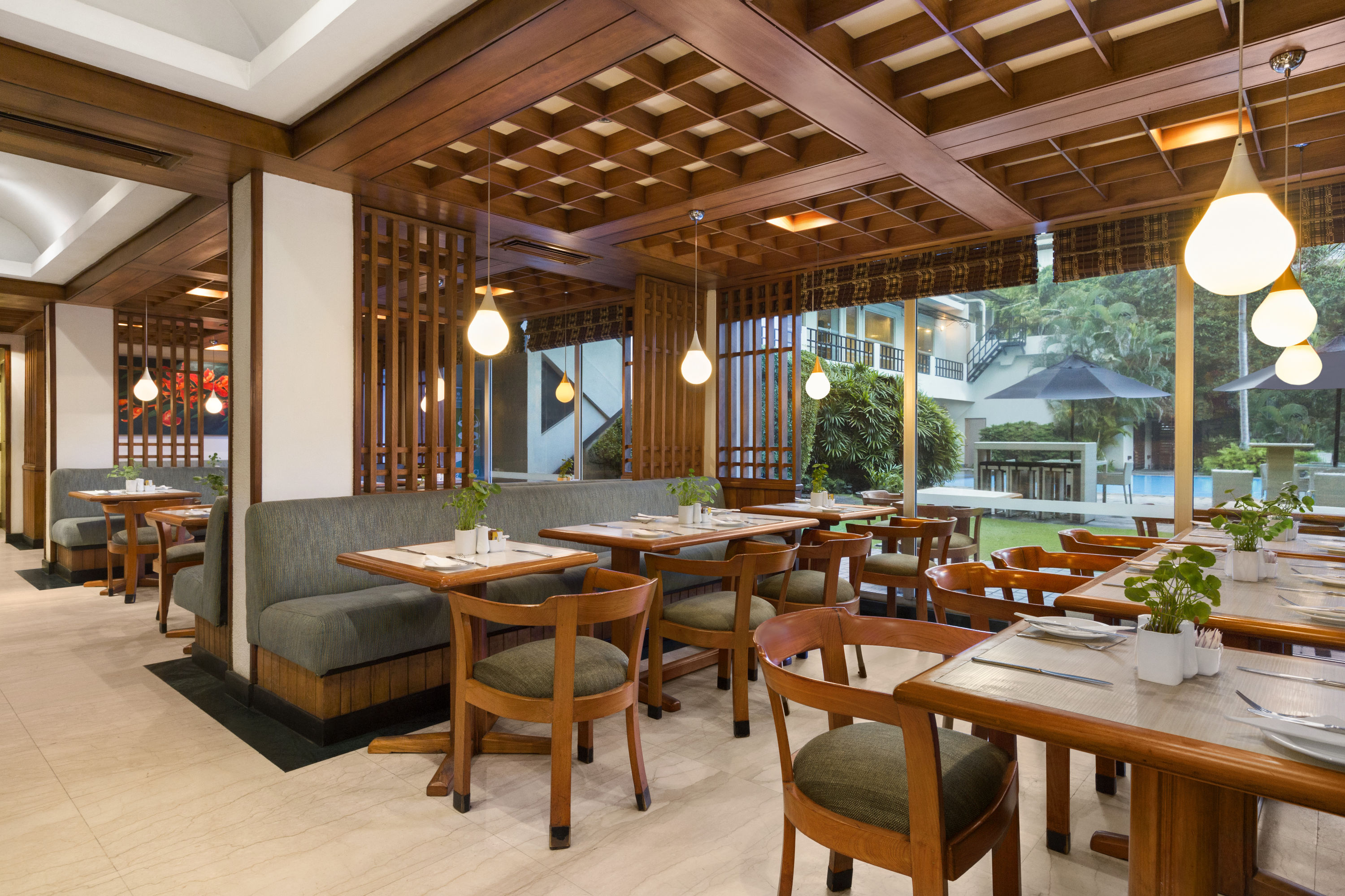 Ramada by Wyndham Colombo | Colombo, LK Hotels