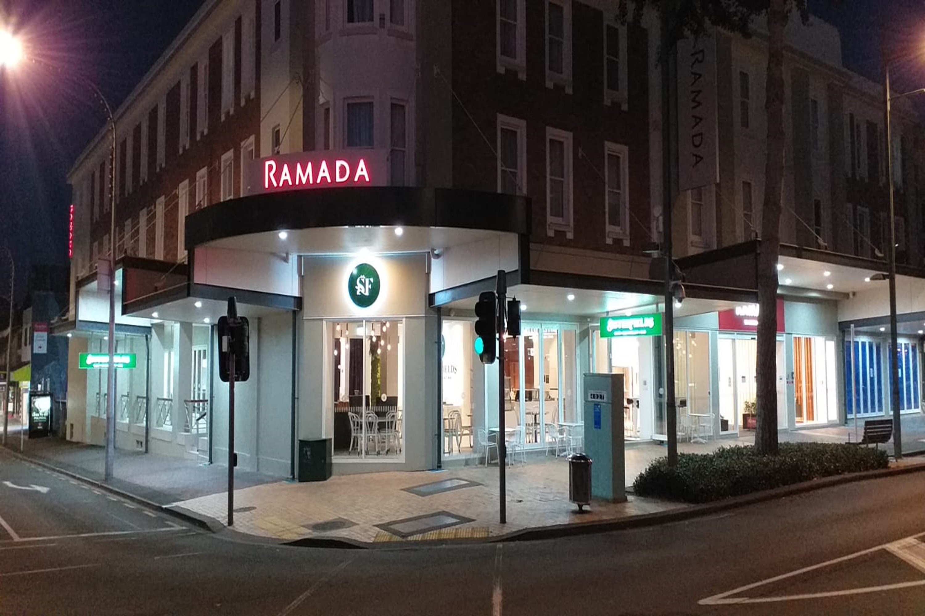 Ramada By Wyndham Hamilton City Center | Hamilton, NZ Hotels