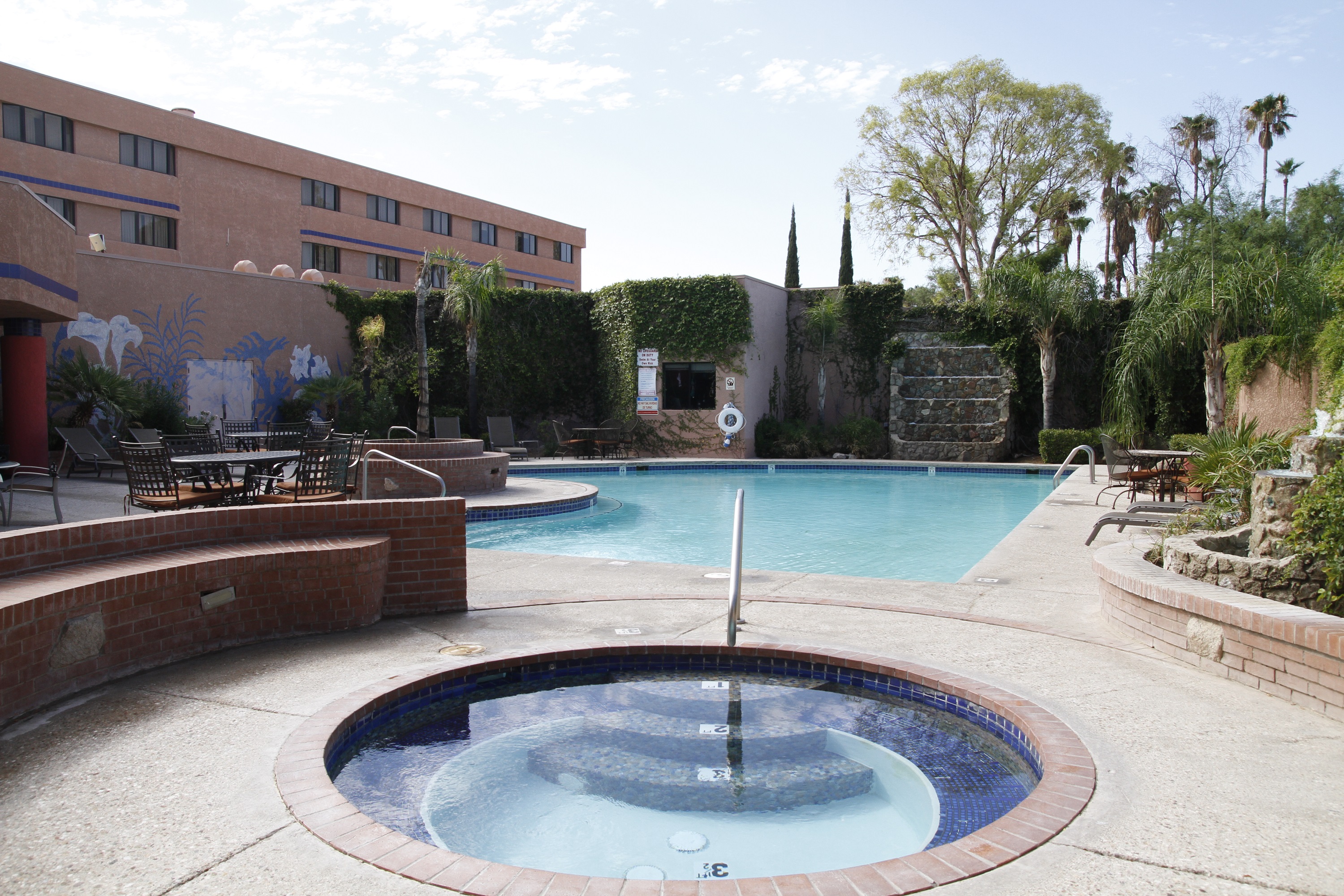 Ramada by Wyndham Viscount Suites Tucson East | Tucson, AZ Hotels
