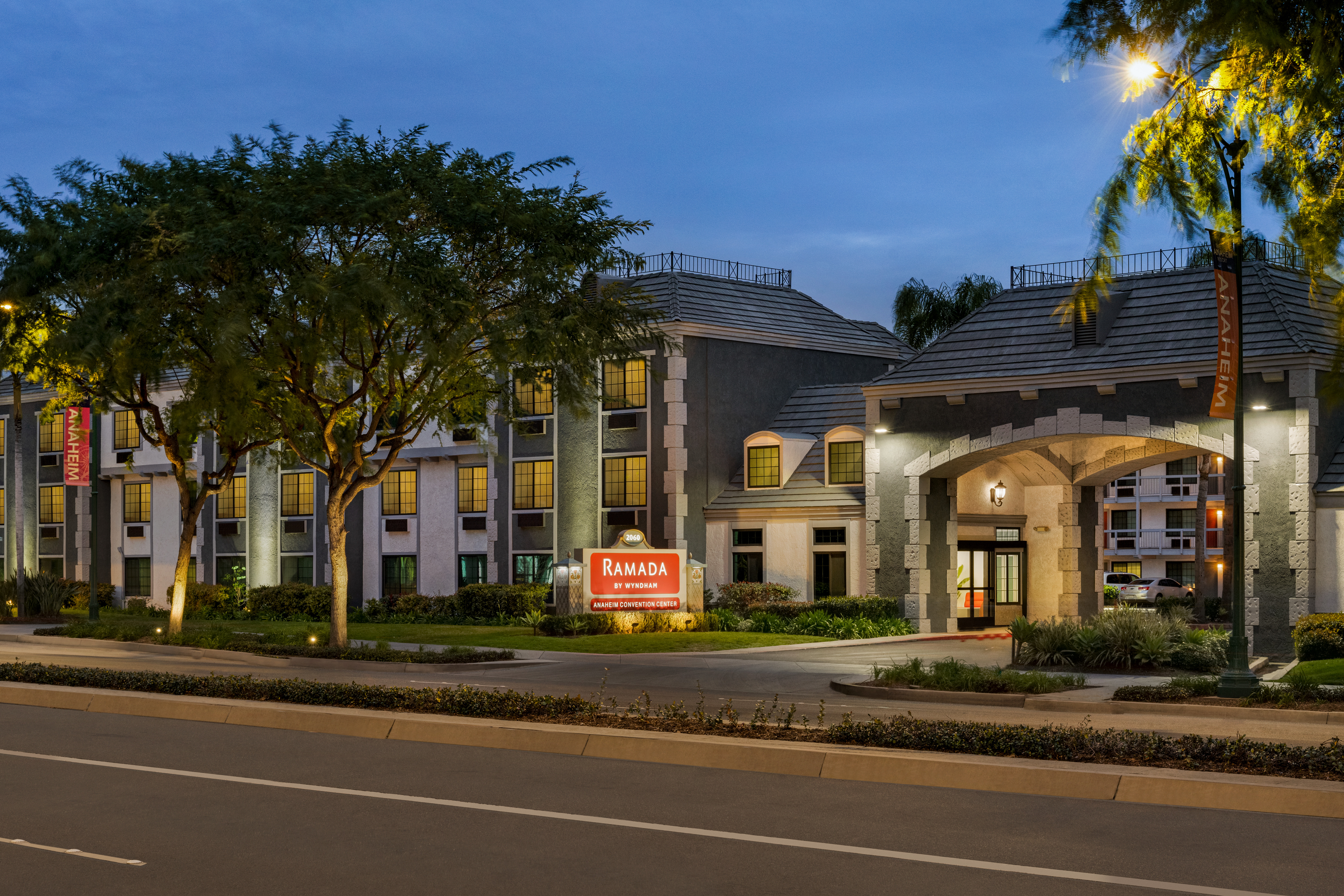 Ramada by Wyndham Anaheim Convention Center | Anaheim, CA Hotels