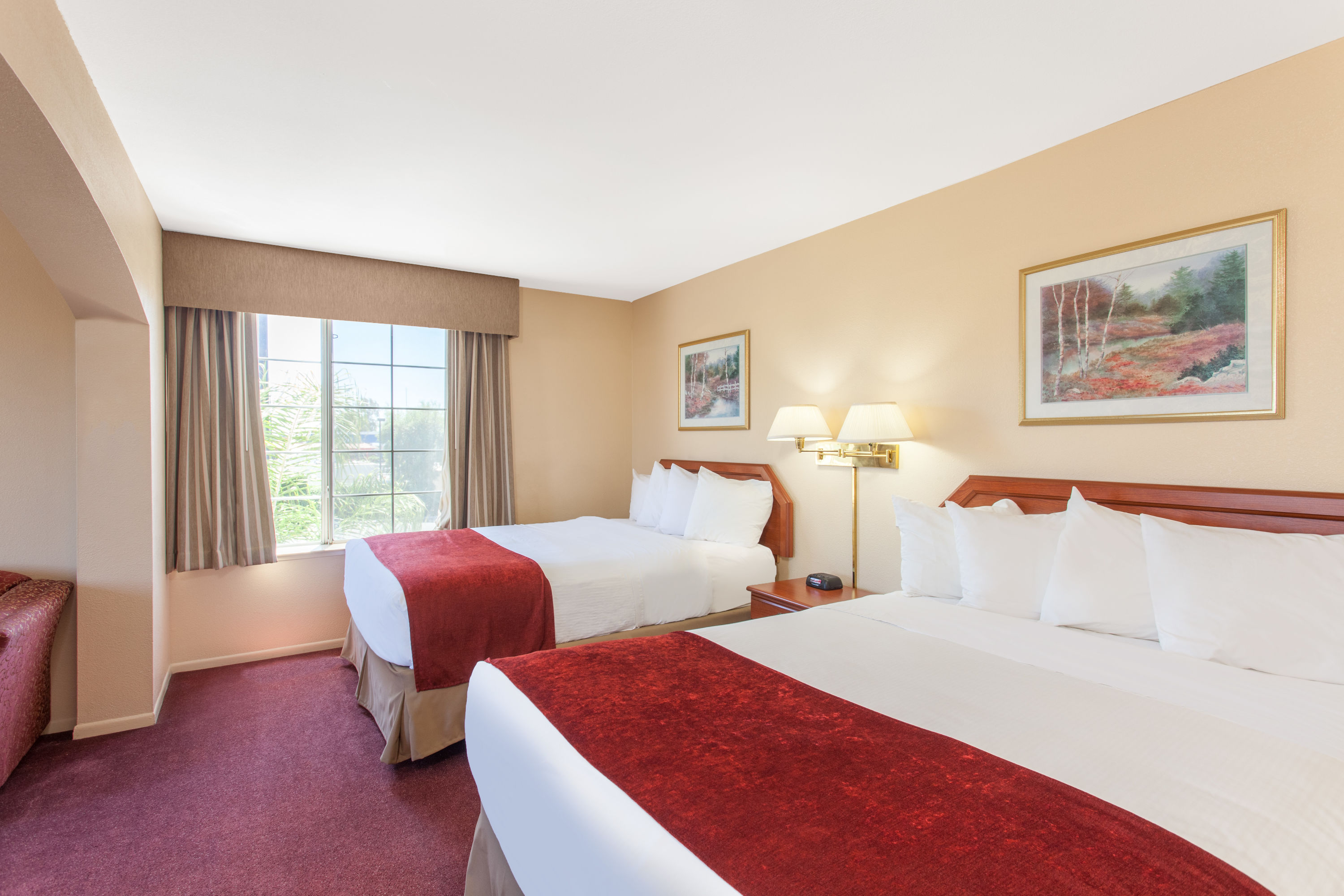 Ramada by Wyndham Fresno Northwest | Fresno, CA Hotels