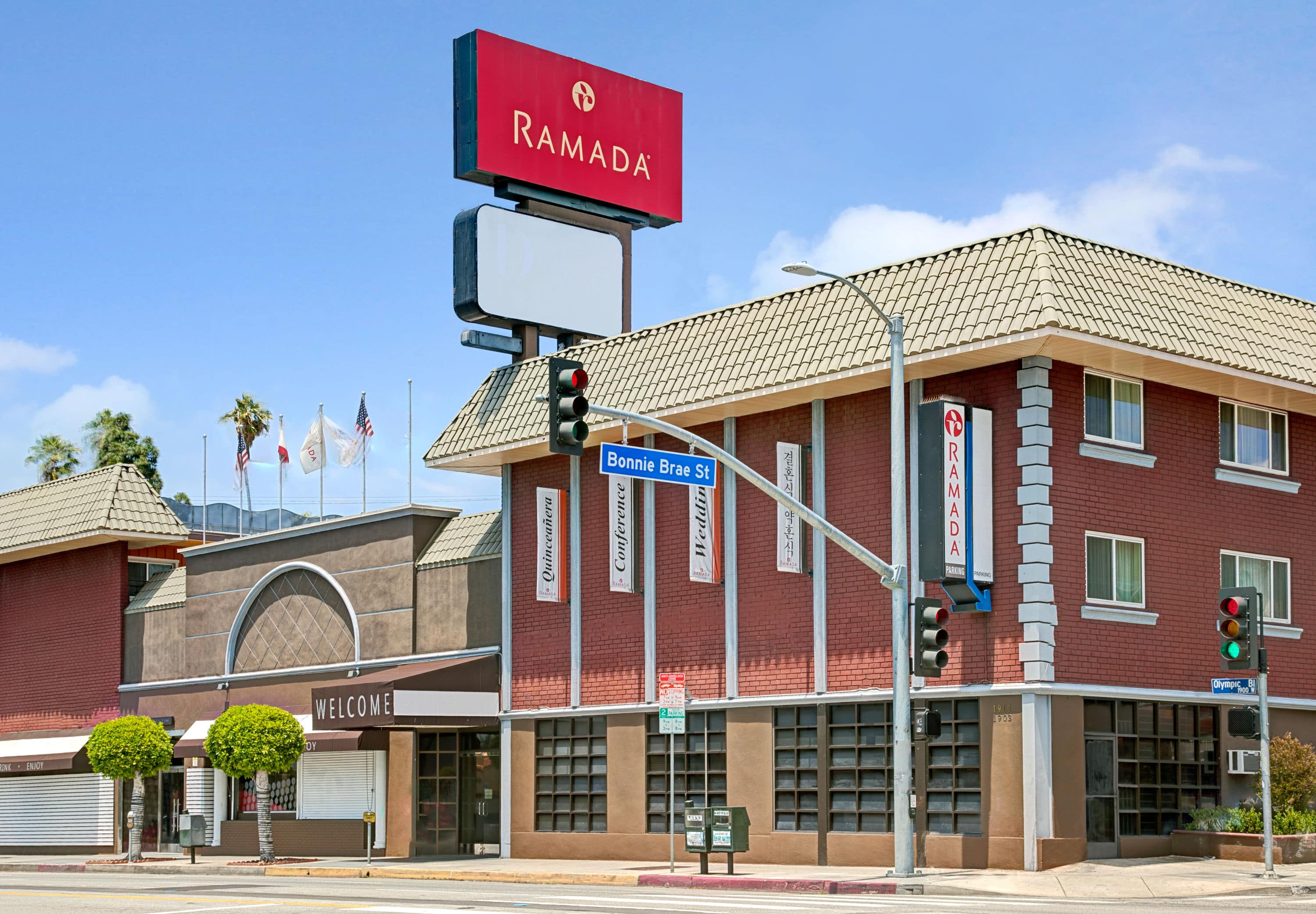 Ramada by Wyndham Los Angeles/Downtown West | Los Angeles, CA Hotels