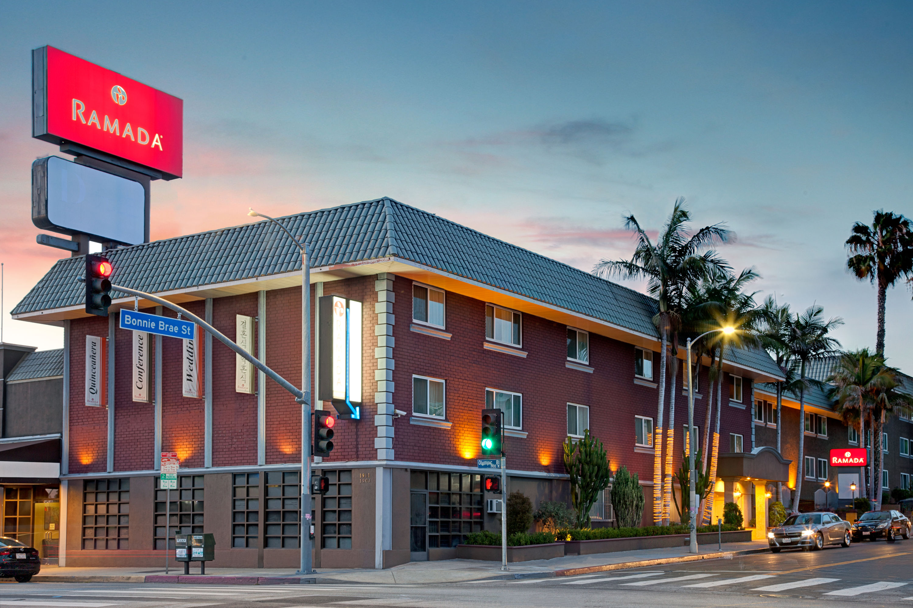 Ramada by Wyndham Los Angeles/Downtown West | Los Angeles, CA Hotels