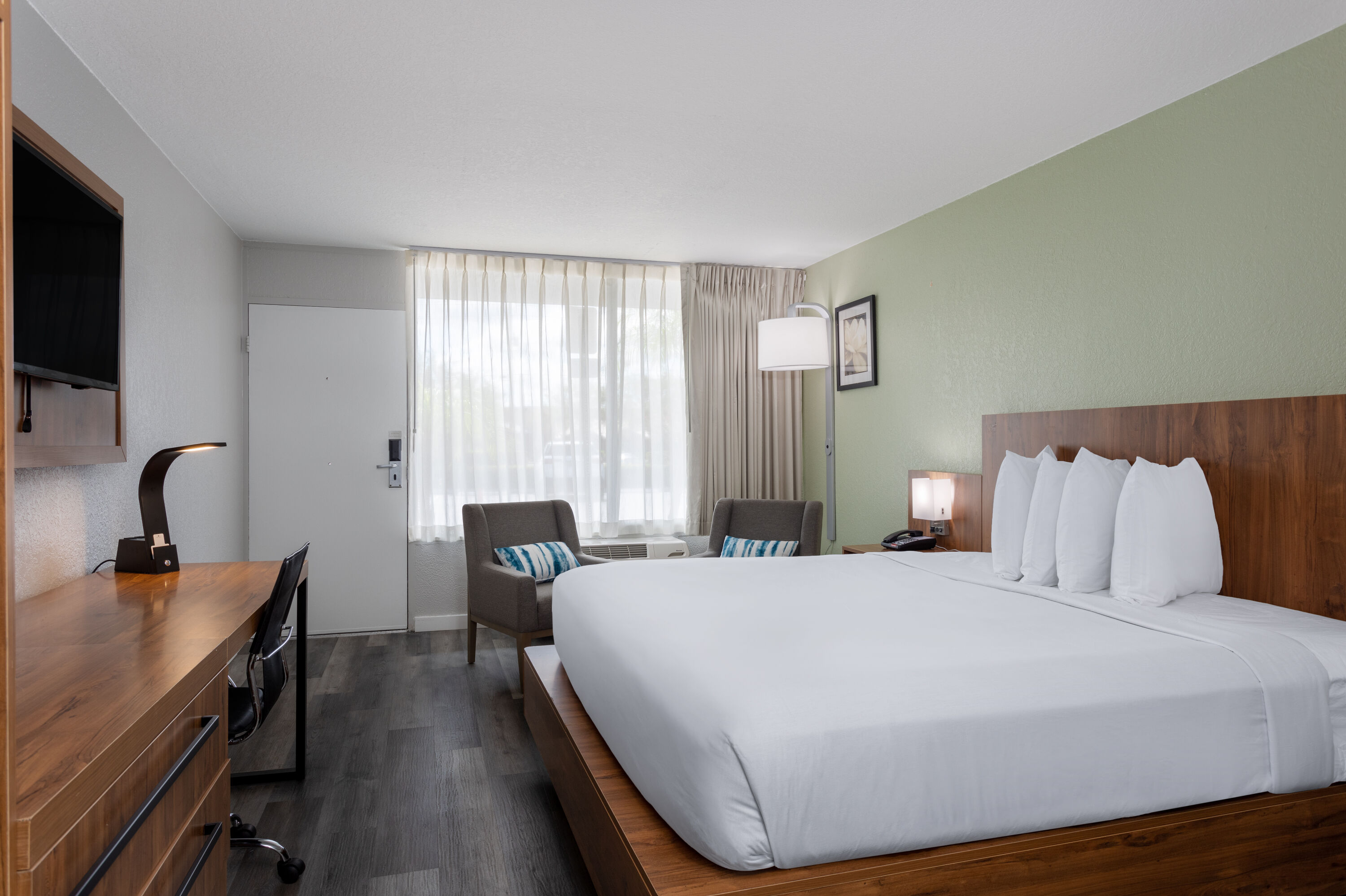 Ramada by Wyndham Altamonte Springs Near I-4 | Altamonte Springs, FL Hotels