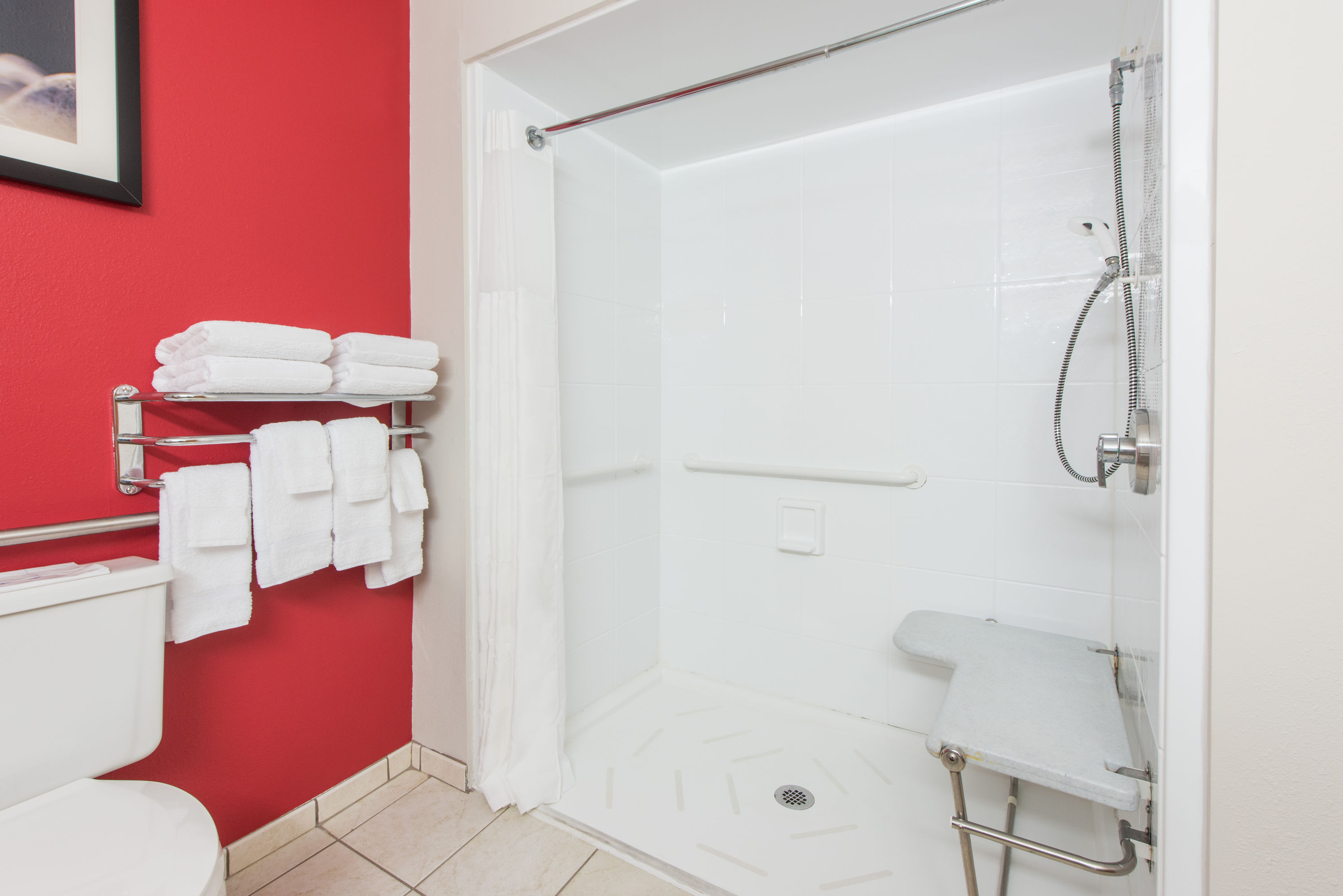 Ramada by Wyndham Springfield North | Springfield, IL Hotels