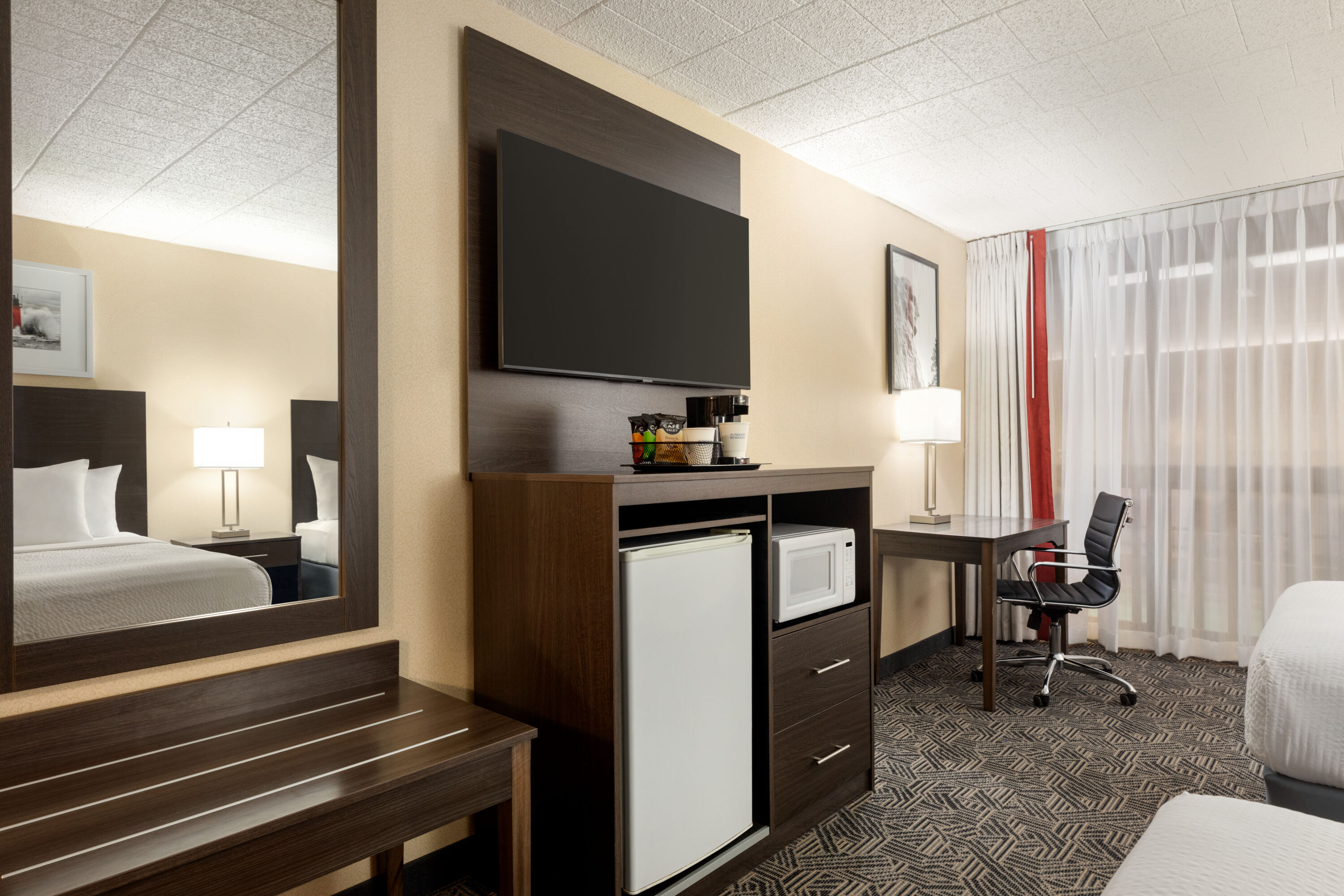 Ramada by Wyndham Alpena Hotel & Conference Center | Alpena, MI Hotels