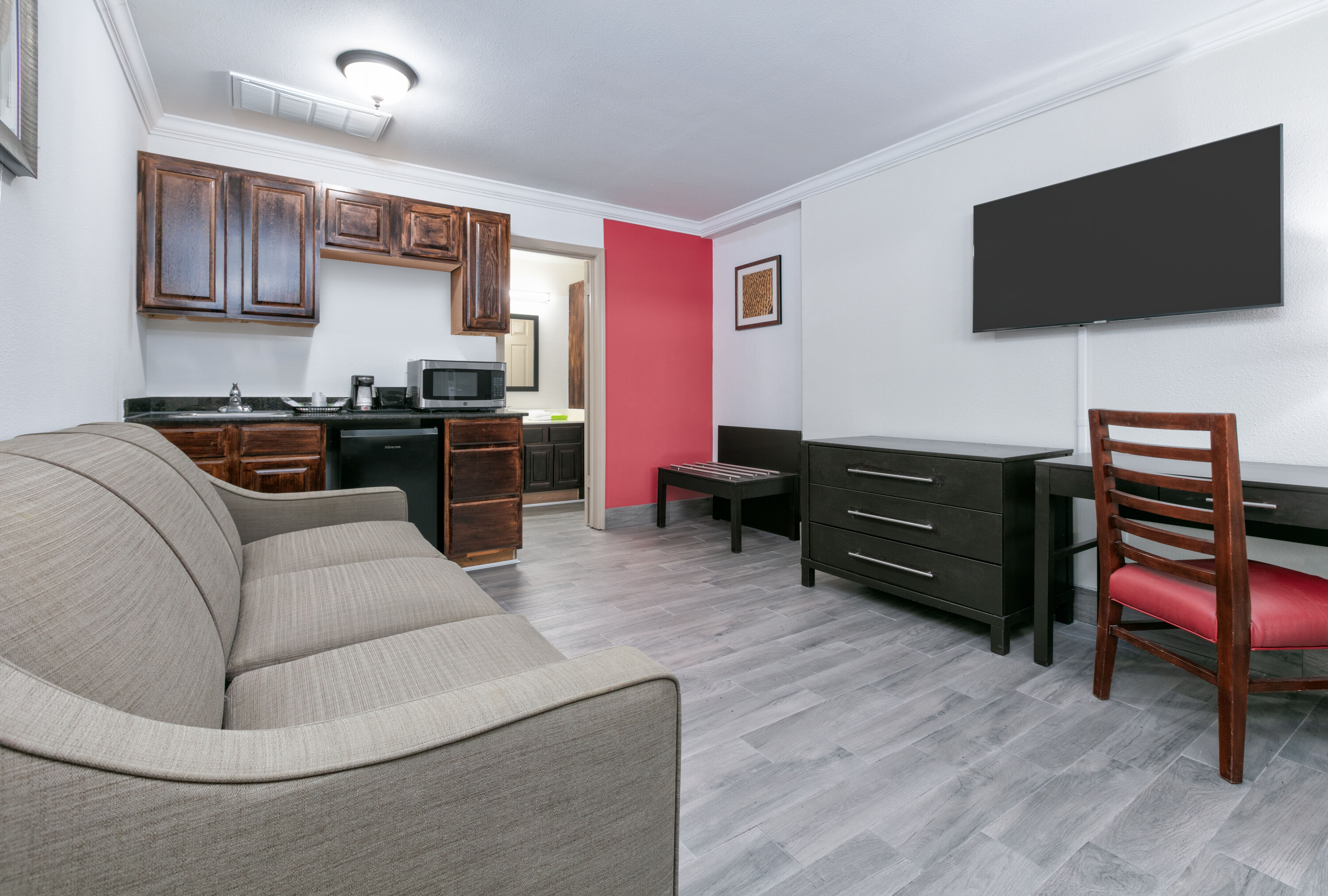 Ramada by Wyndham Diamondhead I-10/Gulfport | Diamondhead, MS Hotels