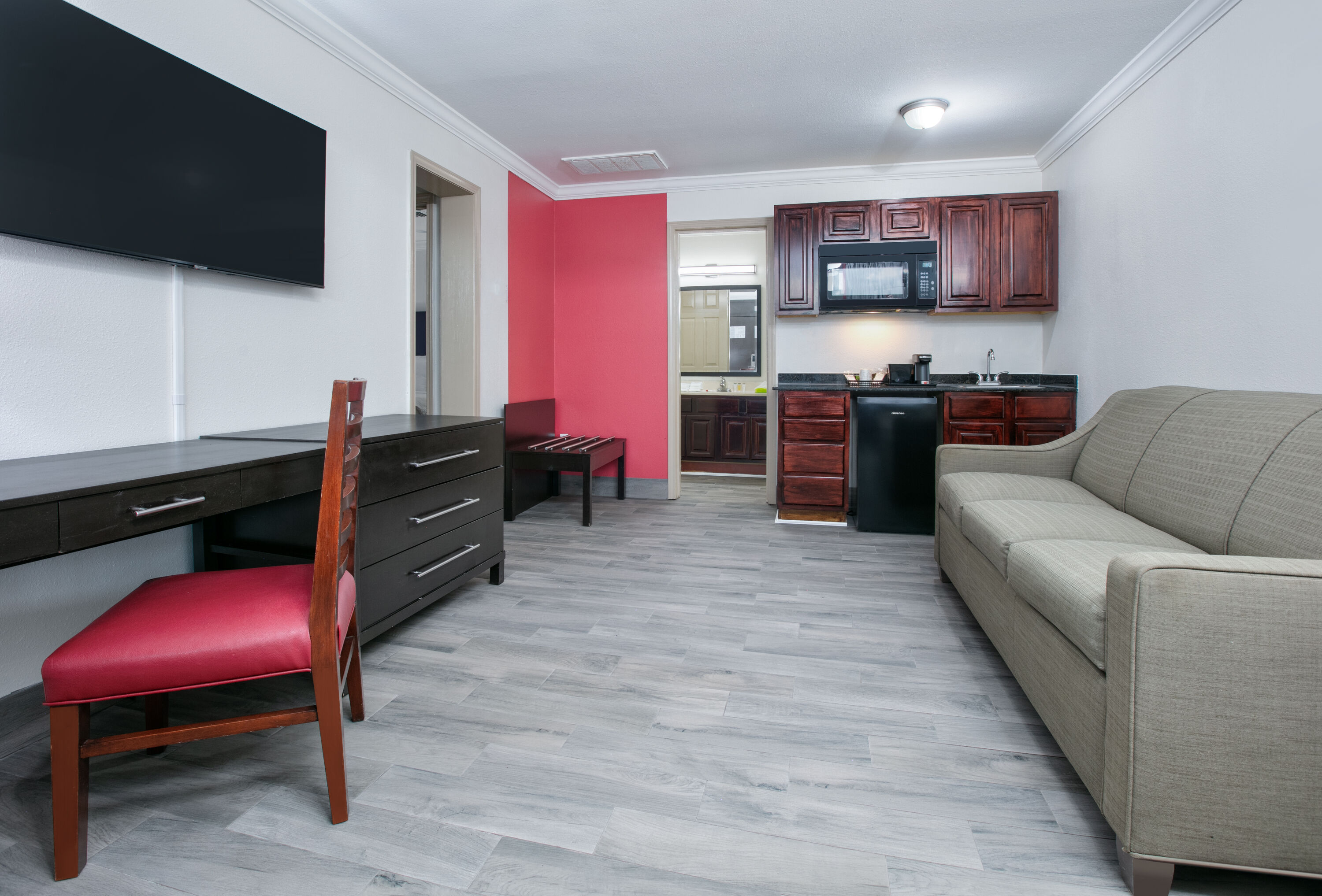 Ramada by Wyndham Diamondhead I-10/Gulfport | Diamondhead, MS Hotels
