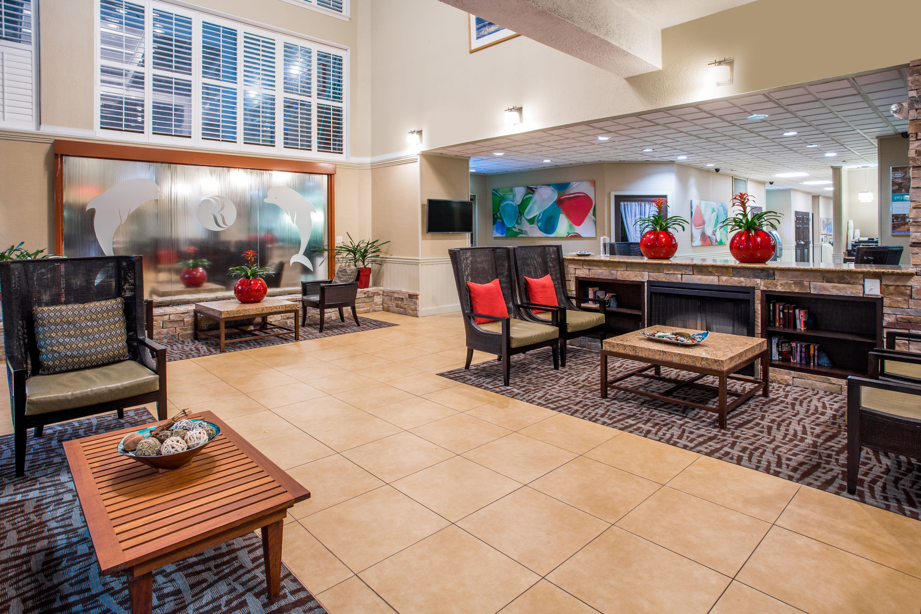 Ramada Plaza by Wyndham Nags Head Oceanfront | Kill Devil Hills, NC Hotels