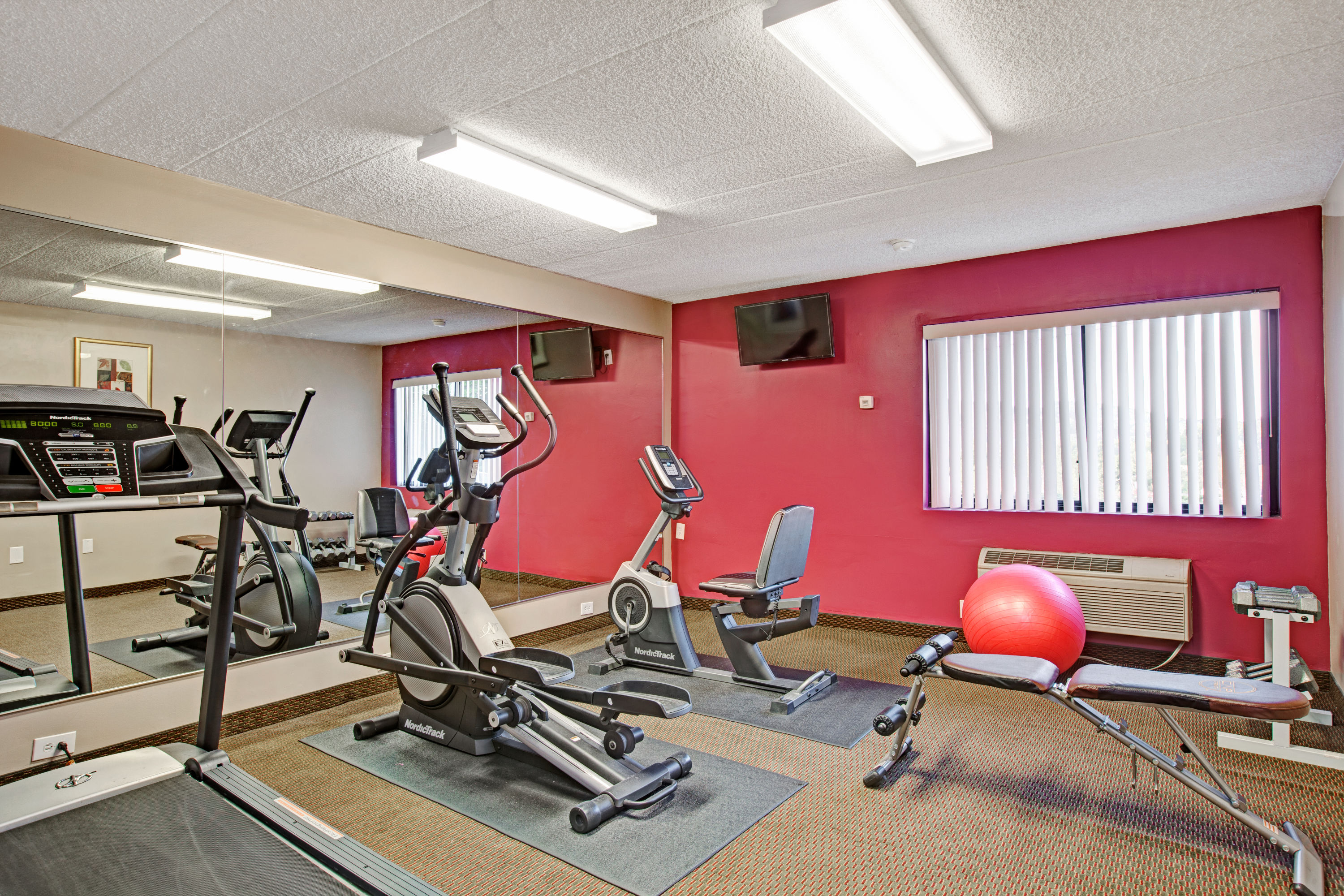 Ramada By Wyndham Rockaway Rockaway Nj Hotels