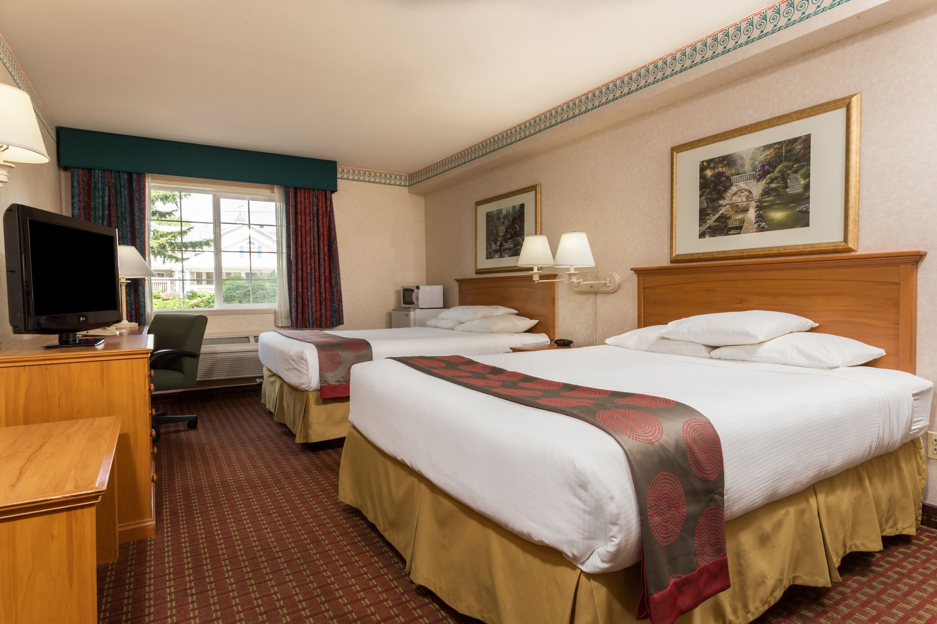 Ramada by Wyndham Portland | Portland, OR Hotels