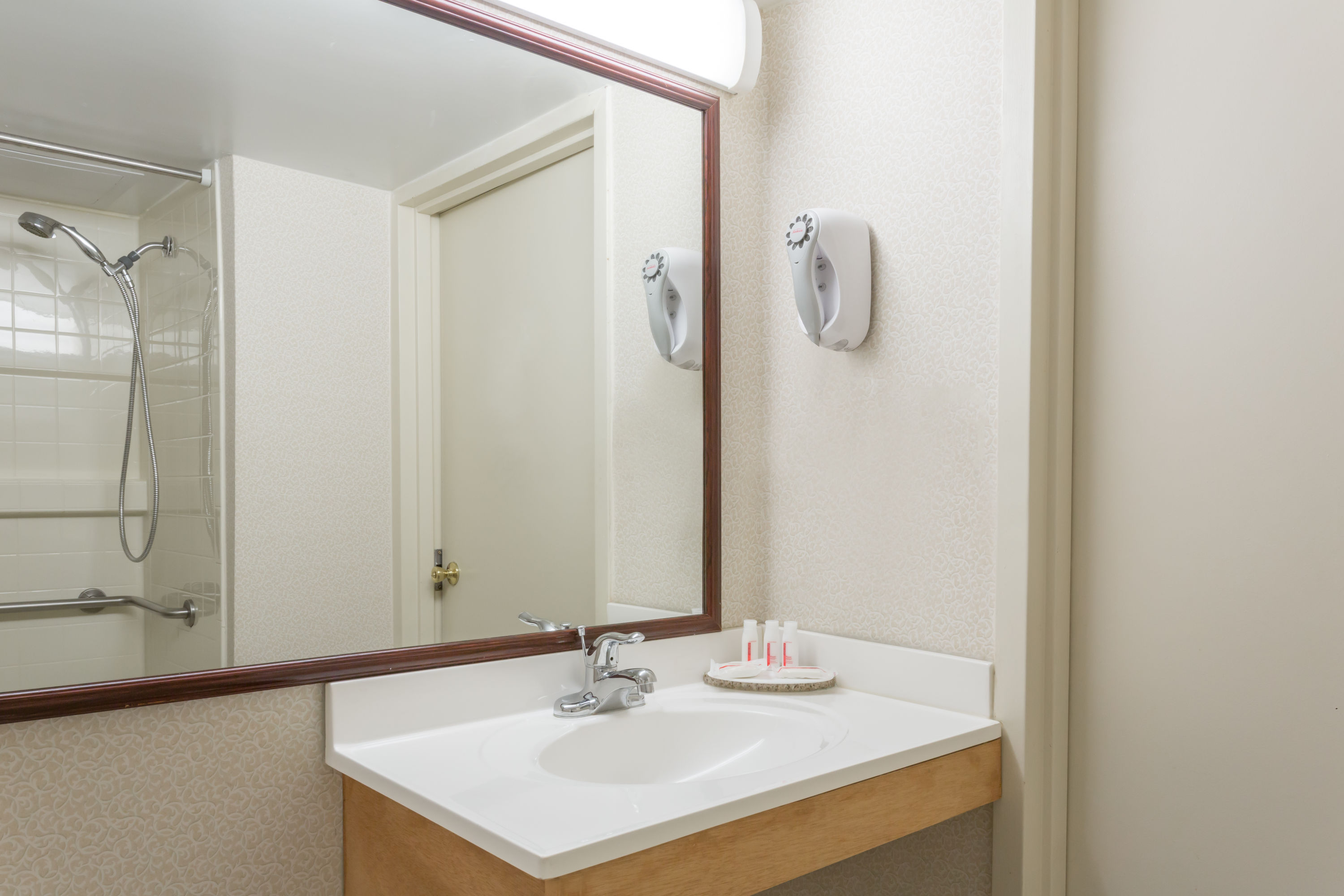 Ramada by Wyndham Triangle/Quantico | Triangle, VA Hotels