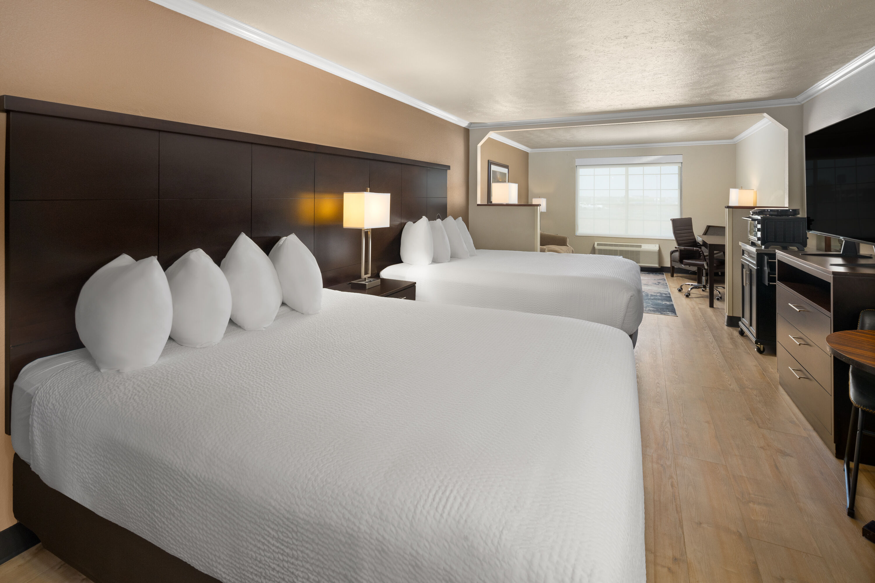Ramada by Wyndham Moses Lake | Moses Lake, WA Hotels