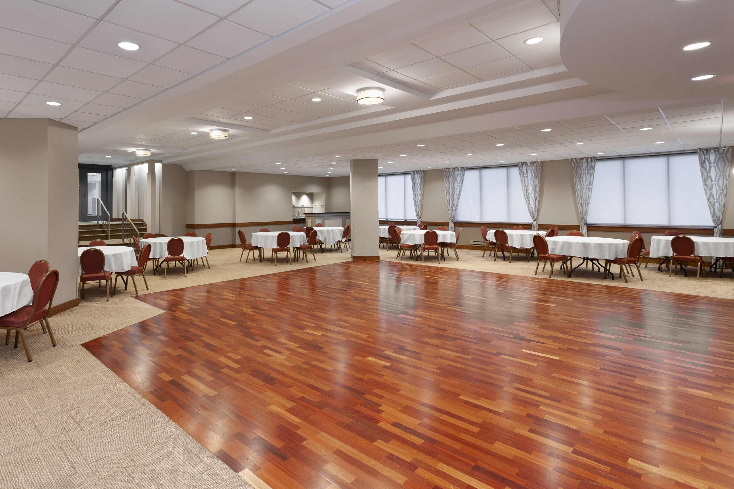 Ramada by Wyndham Milwaukee | Milwaukee, WI Hotels