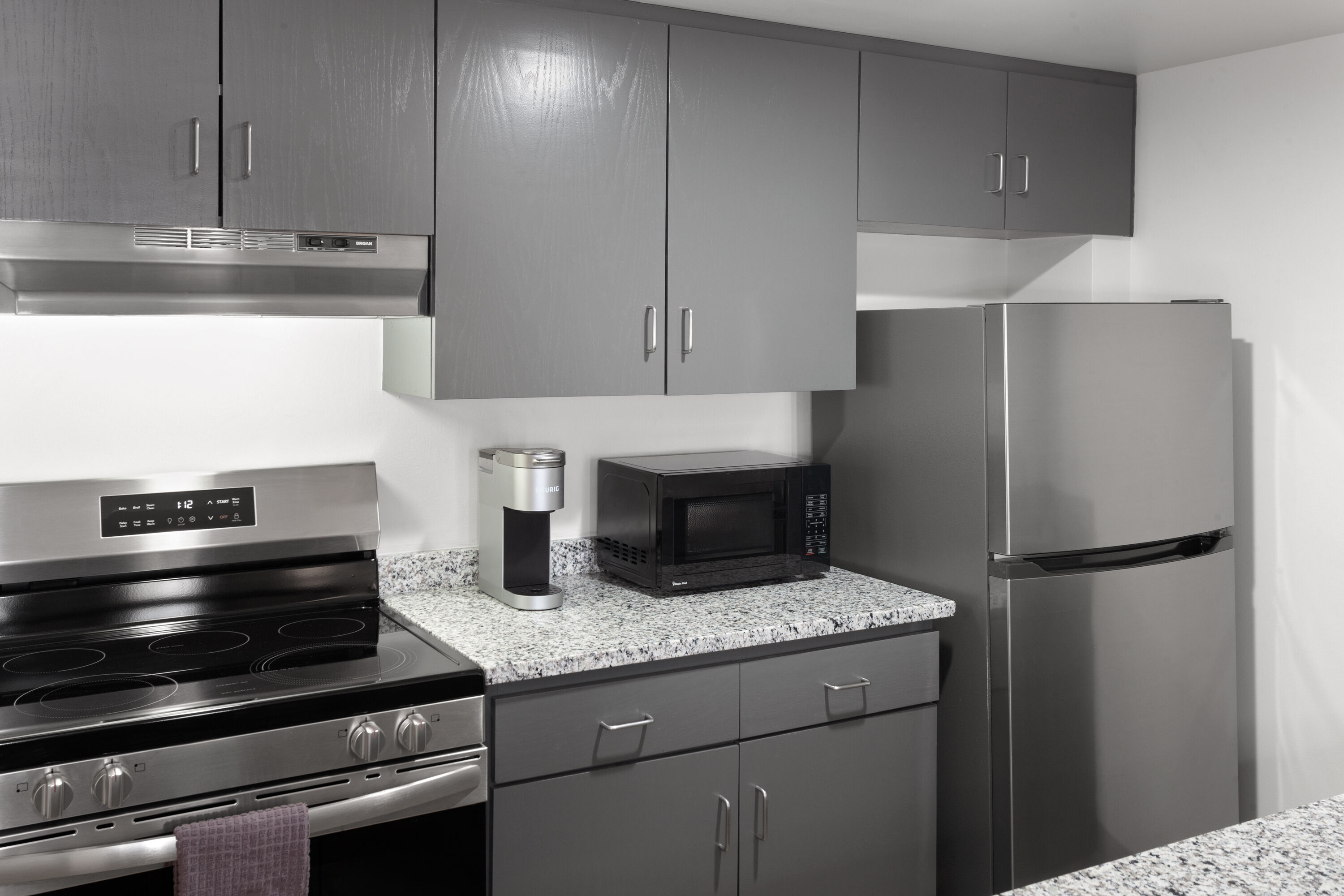 Ramada by Wyndham Milwaukee | Milwaukee, WI Hotels