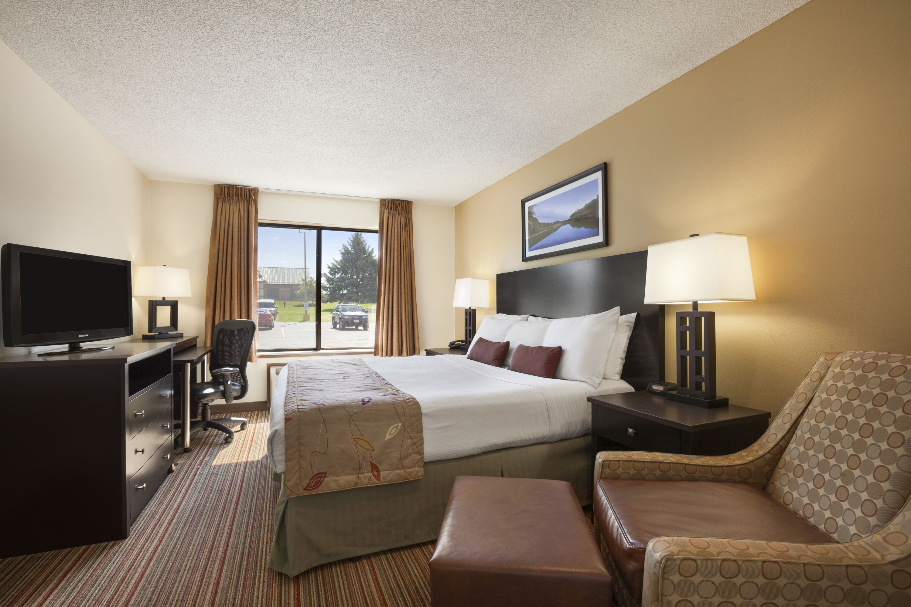 Ramada by Wyndham Wisconsin Dells | Wisconsin Dells, WI Hotels