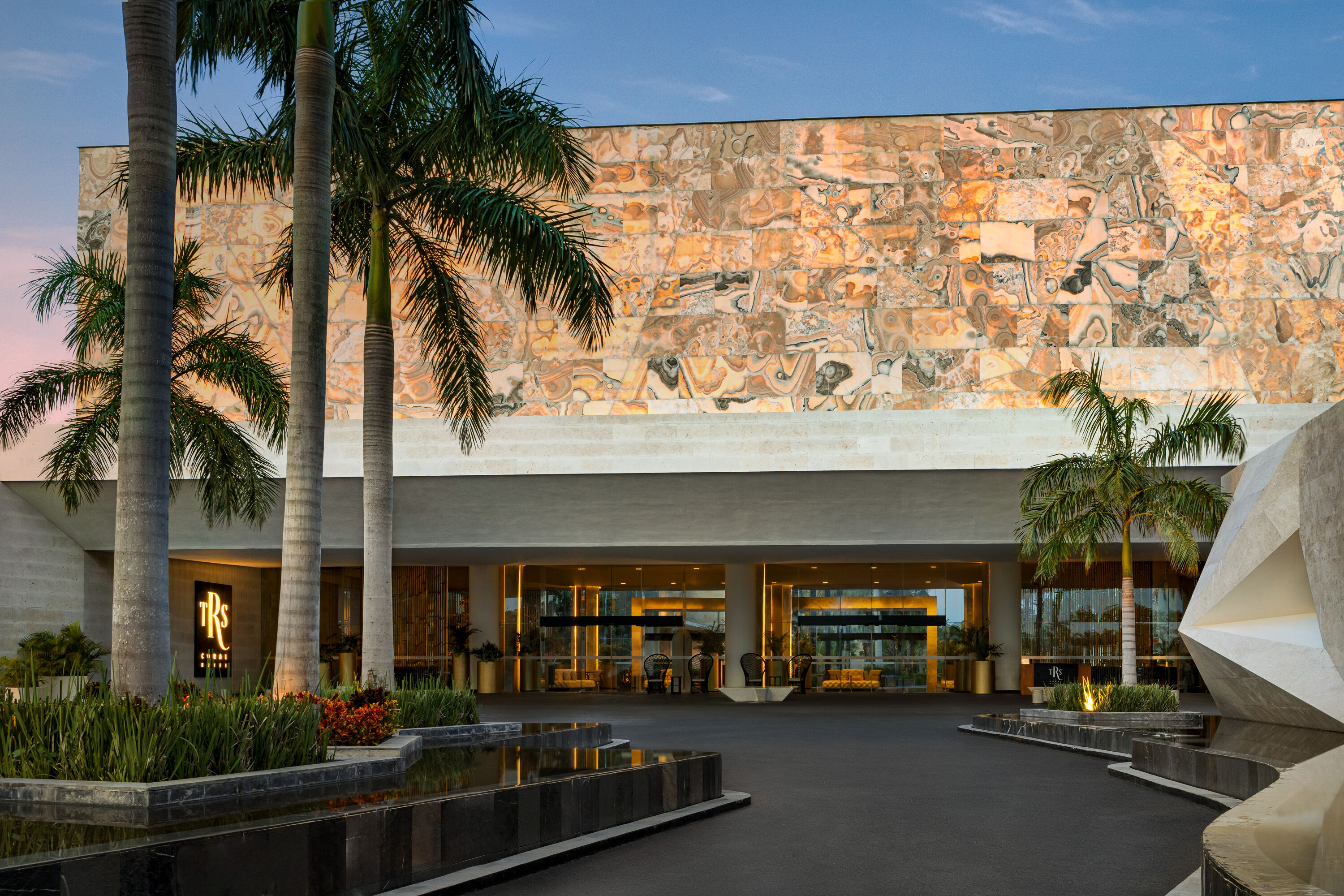 TRS Coral Costa Mujeres, a Registry Collection Hotel | Cancun Hotels ...