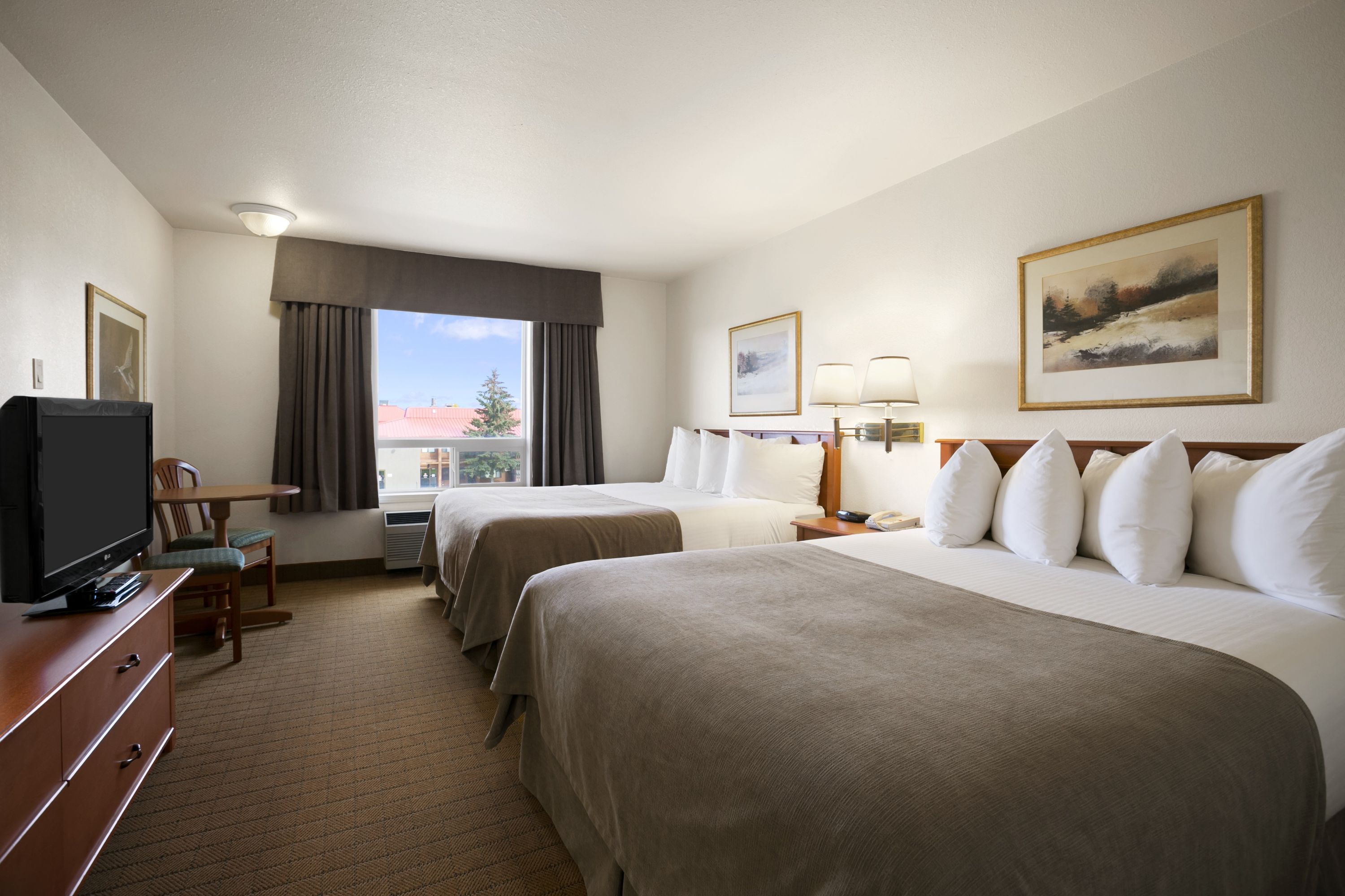 Super 8 by Wyndham Slave Lake AB | Slave Lake, AB Hotels