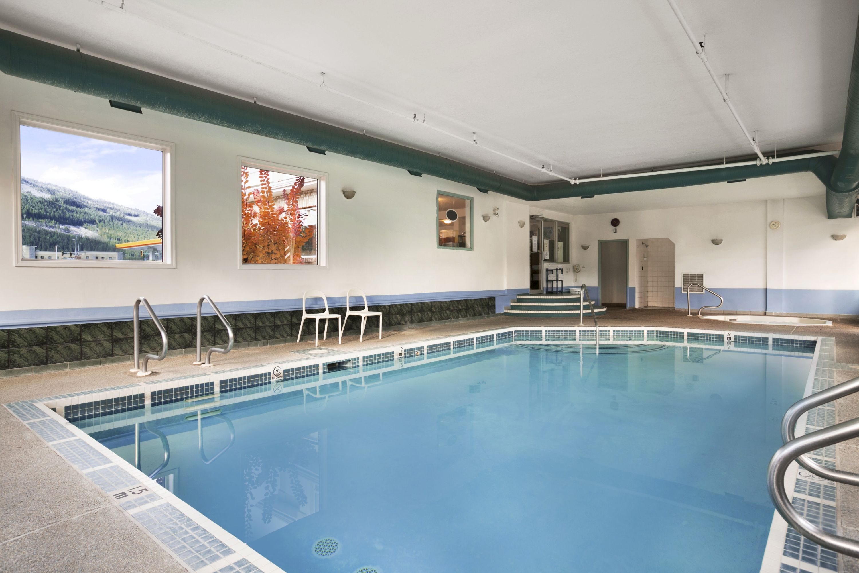 Super 8 by Wyndham Revelstoke BC | Revelstoke, BC Hotels