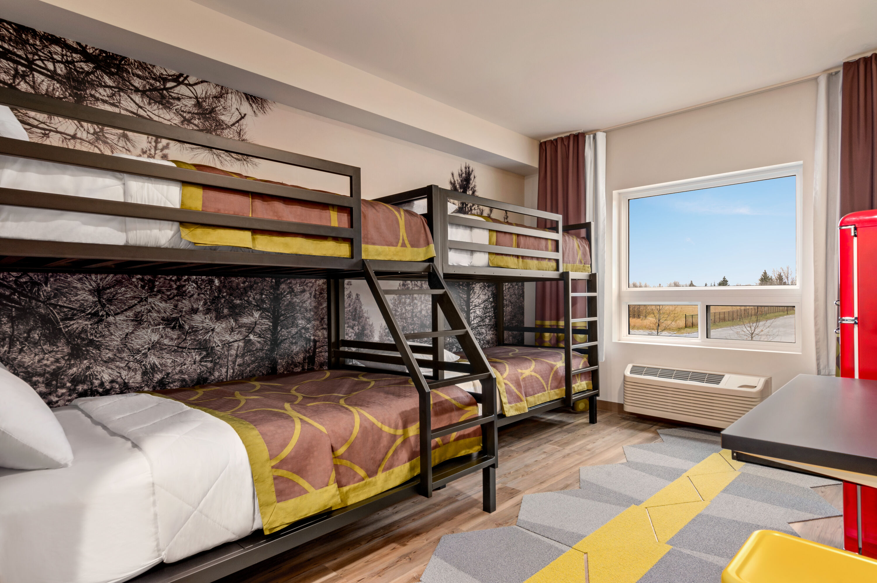 Super 8 by Wyndham Thompson | Thompson, MB Hotels