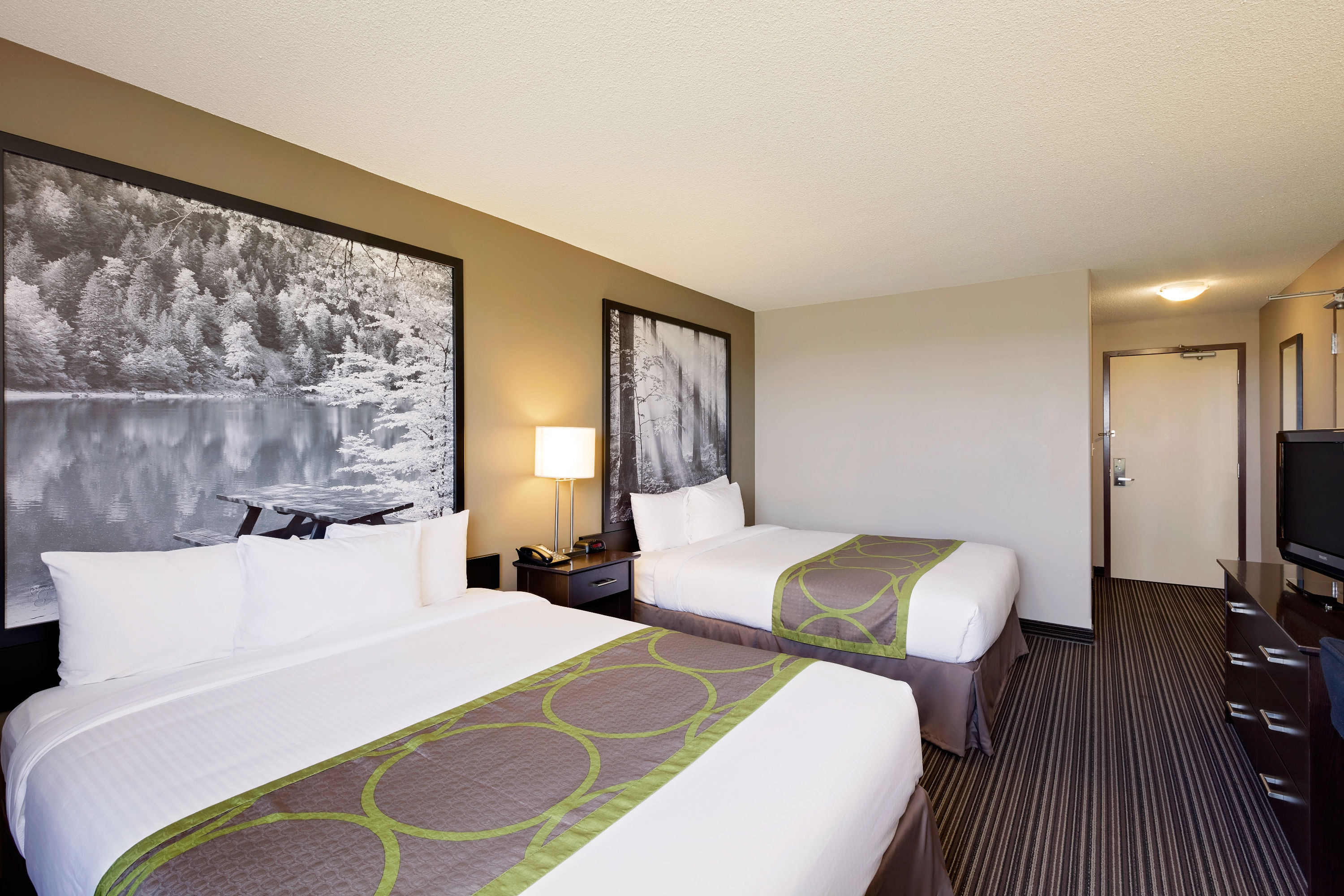 Super 8 by Wyndham Kapuskasing | Kapuskasing, ON Hotels