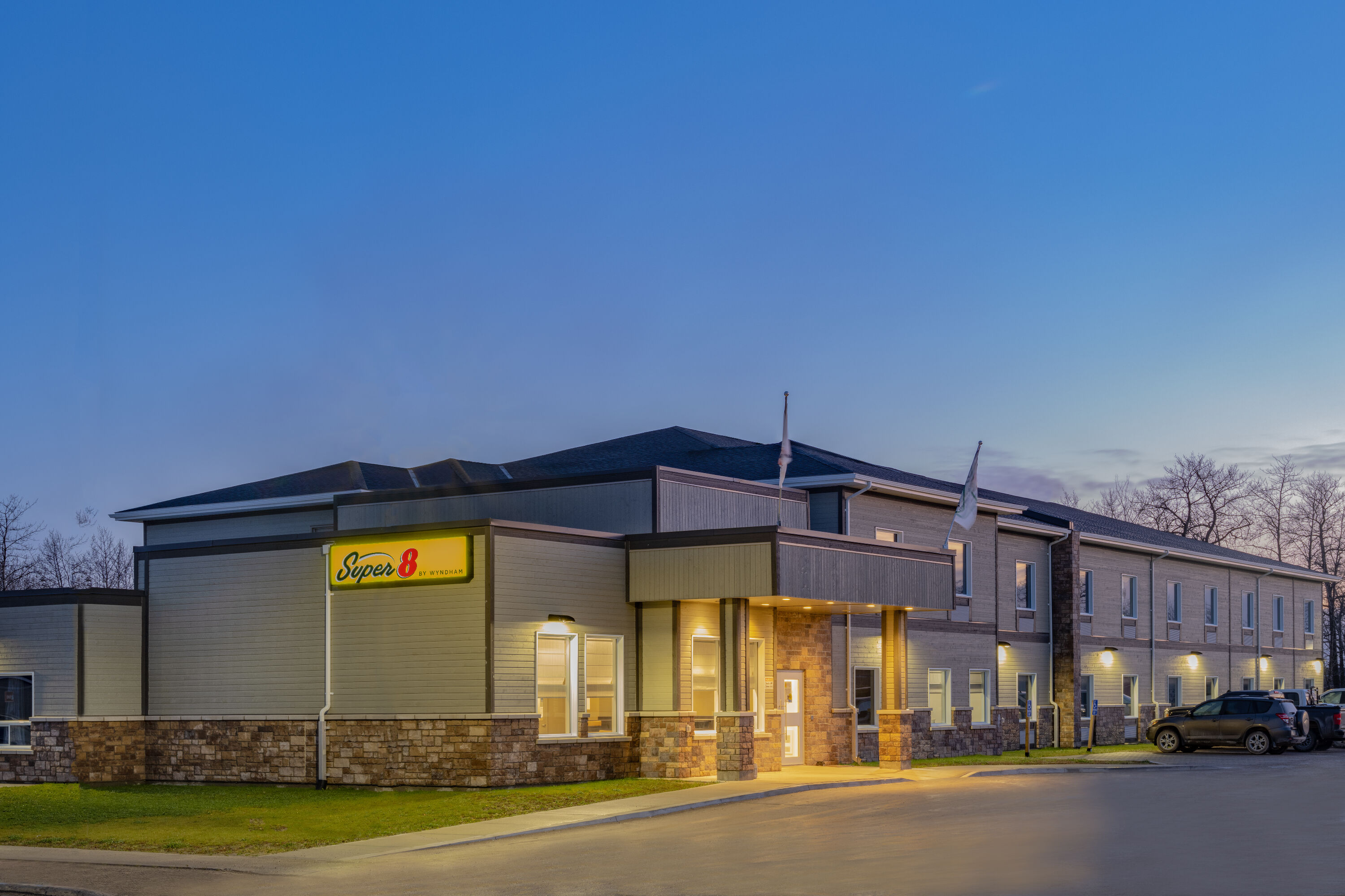 Super 8 by Wyndham Moosonee | Moosonee, ON Hotels