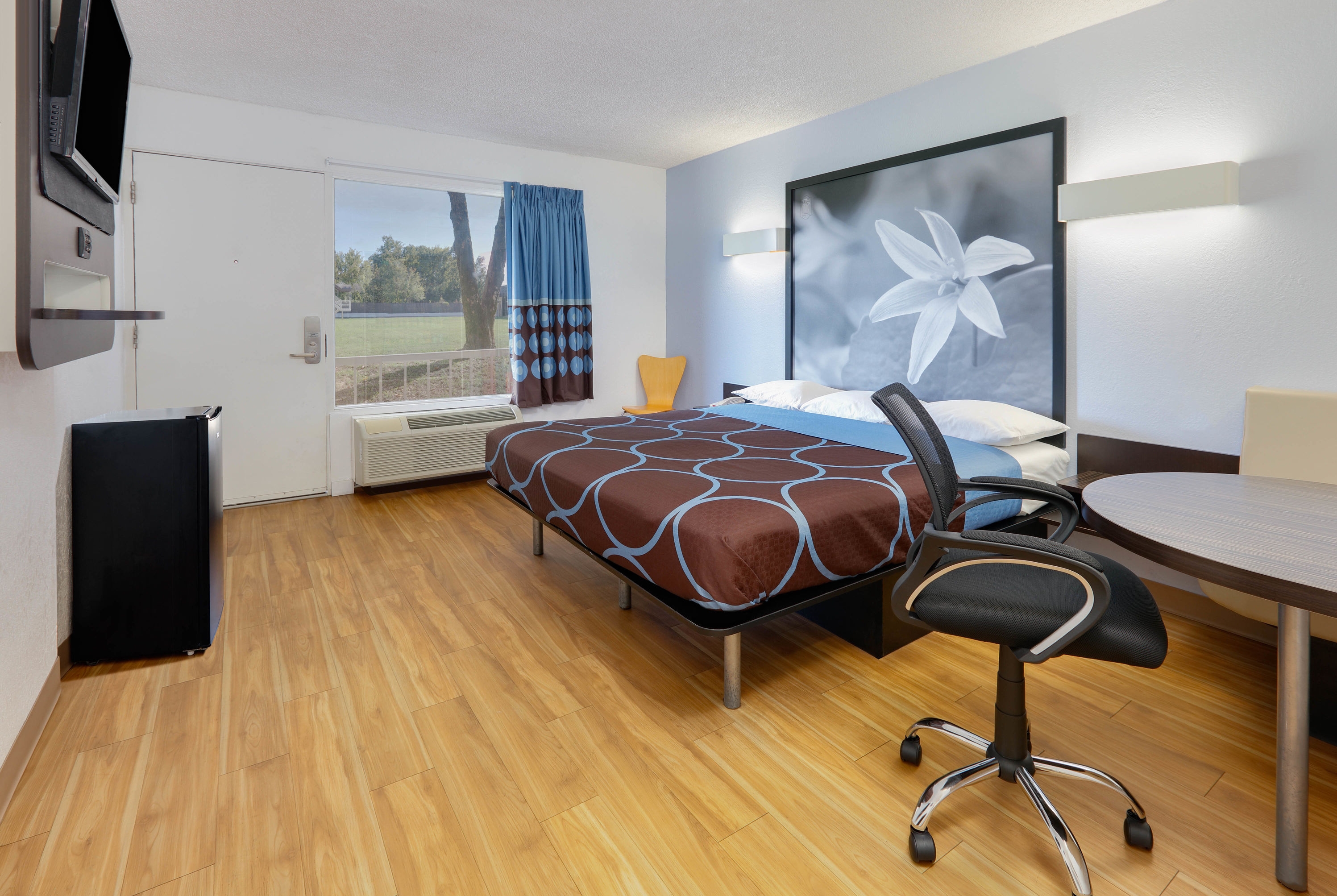 Super 8 by Wyndham Fort Smith | Ft. Smith, AR Hotels