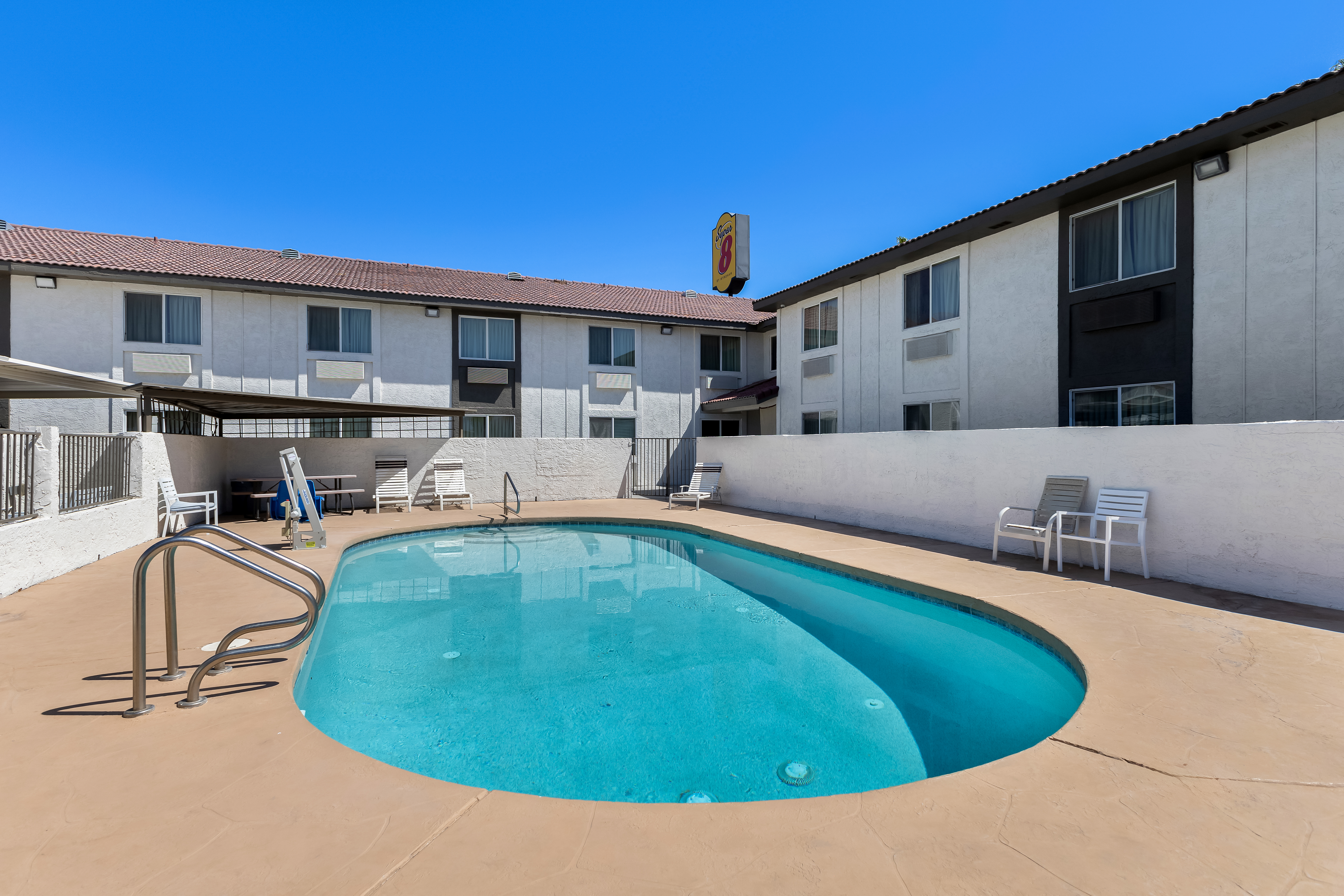 Super 8 by Wyndham Goodyear/Phoenix Area | Goodyear, AZ Hotels