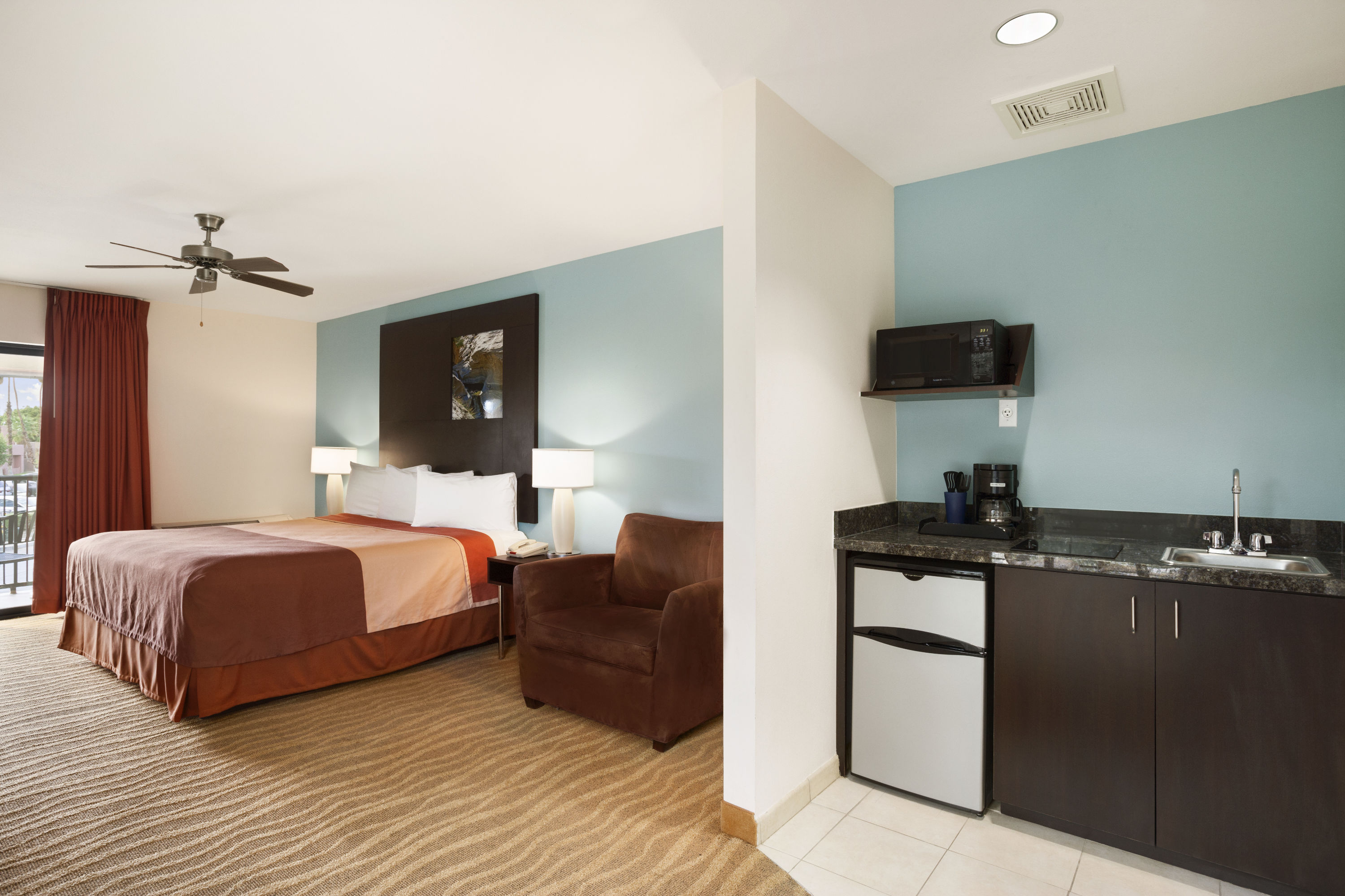 Super 8 by Wyndham Indio | Indio, CA Hotels