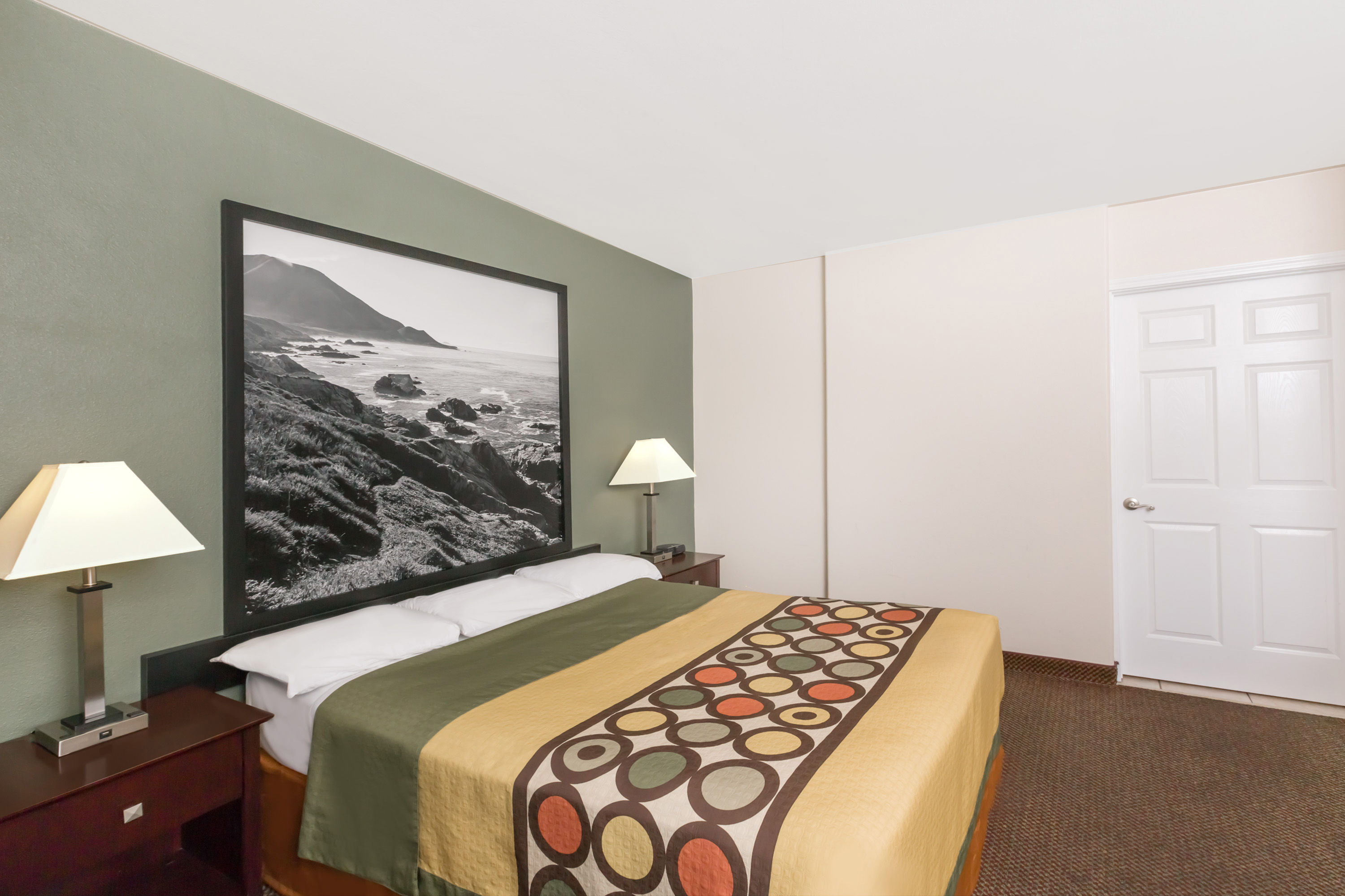 Super 8 by Wyndham Monterey | Monterey, CA Hotels