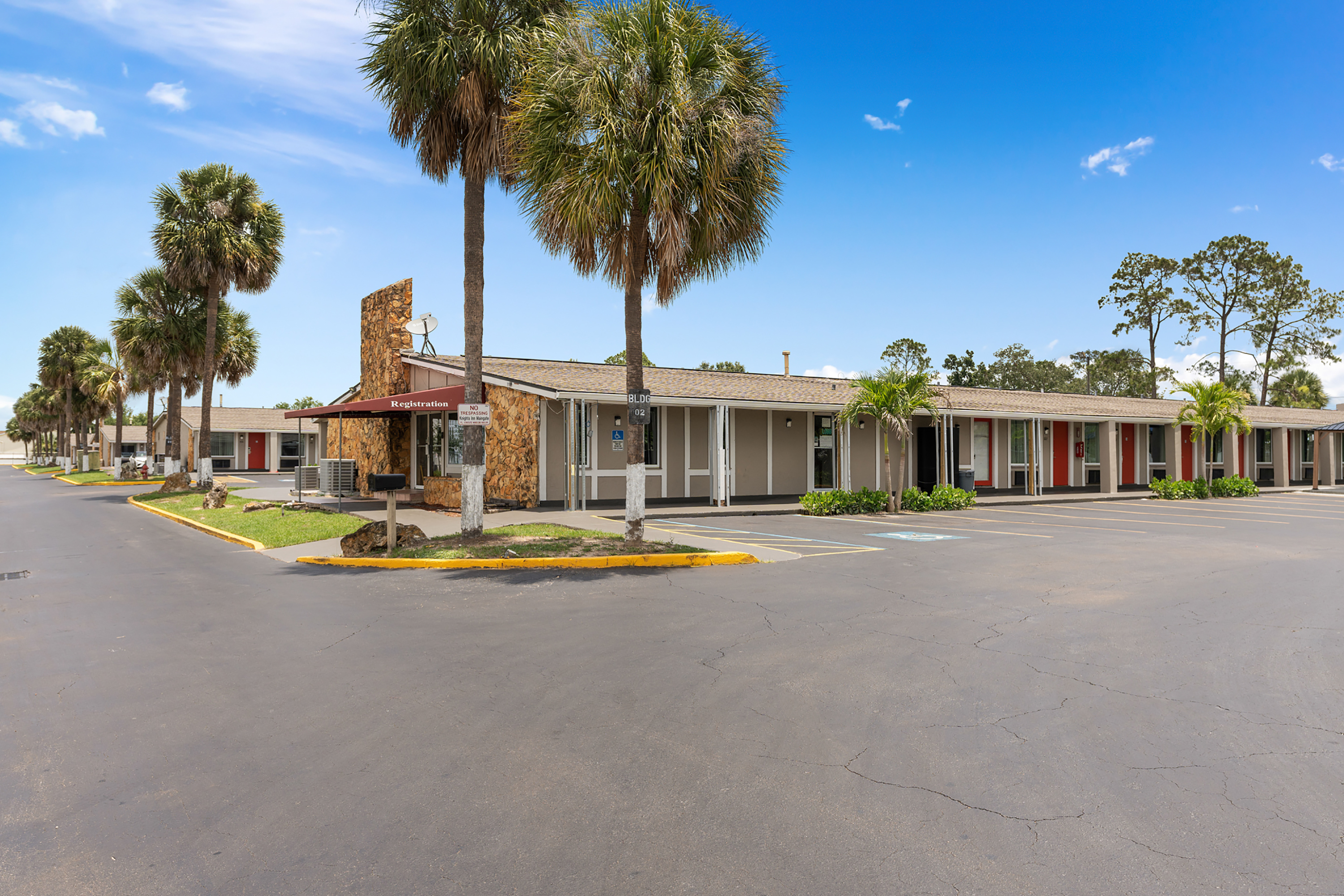 Super 8 by Wyndham Kissimmee/Orlando | Kissimmee, FL Hotels
