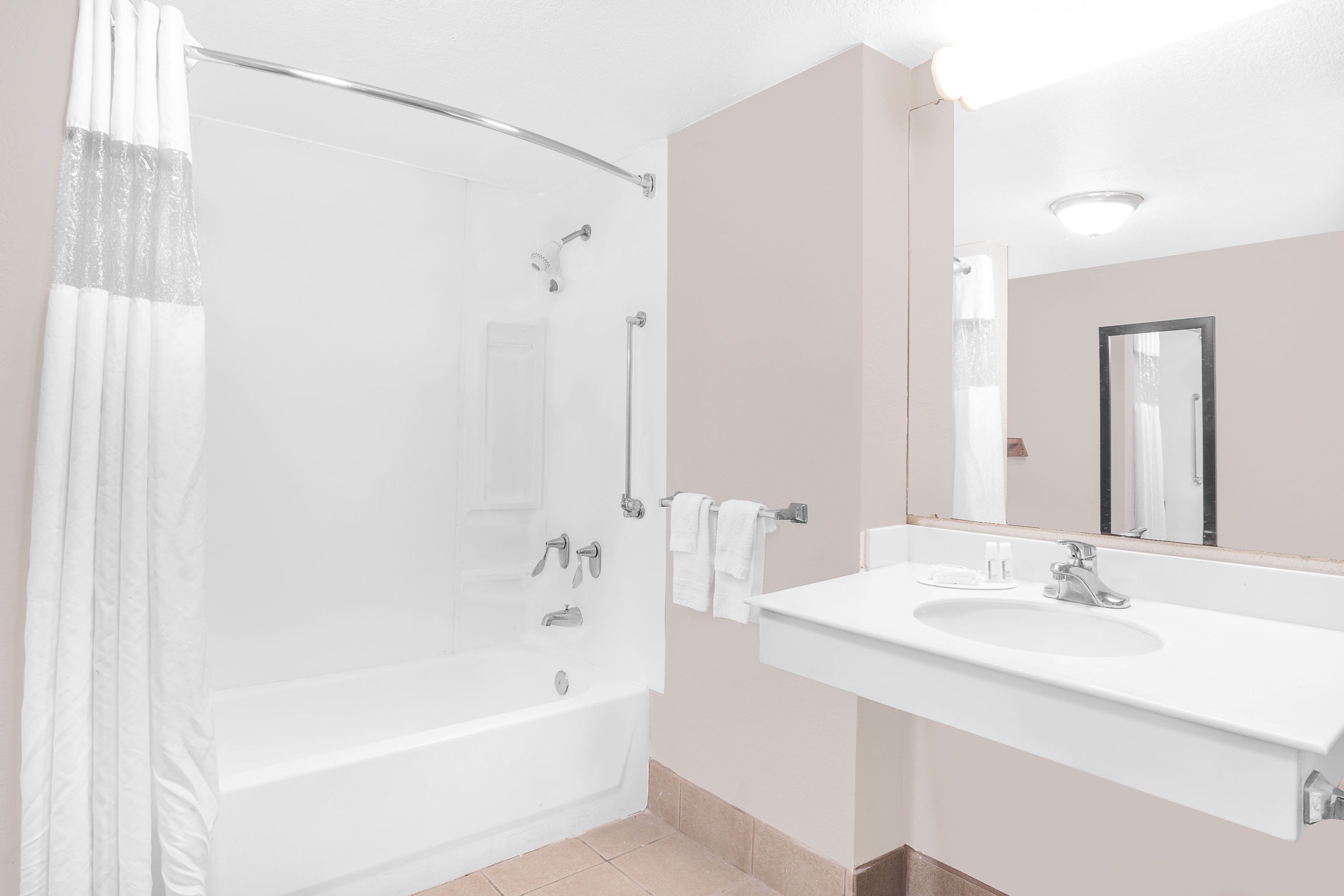 Super 8 by Wyndham Austell/Six Flags | Austell, GA Hotels