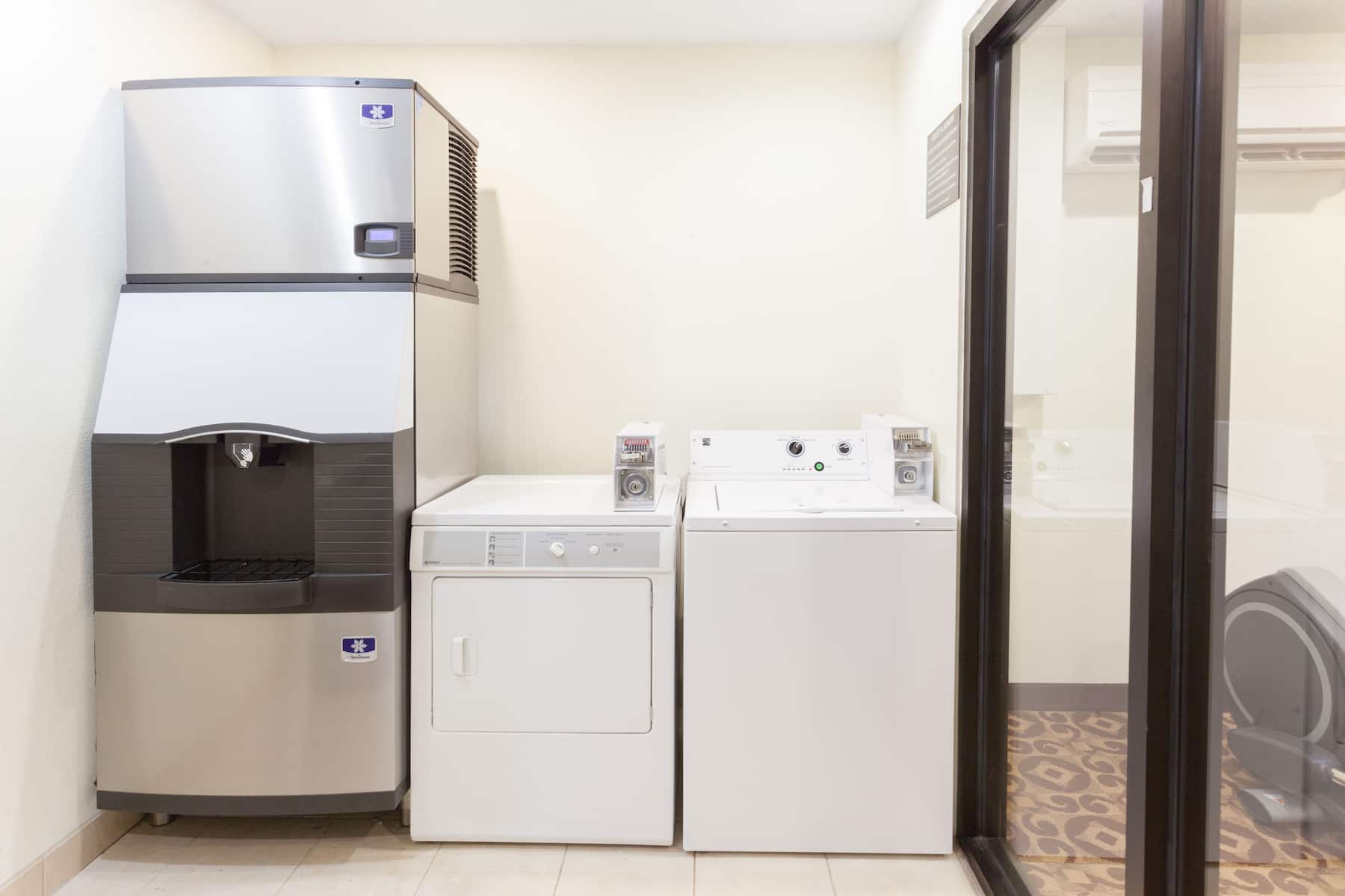 Super 8 by Wyndham Decatur/Dntn/Atlanta Area | Decatur, GA Hotels Super 8 by Wyndham Decatur/Dntn/Atlanta Area | Decatur, GA Hotels