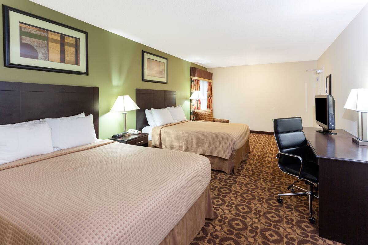 Super 8 by Wyndham Decatur/Dntn/Atlanta Area | Decatur, GA Hotels Super 8 by Wyndham Decatur/Dntn/Atlanta Area | Decatur, GA Hotels